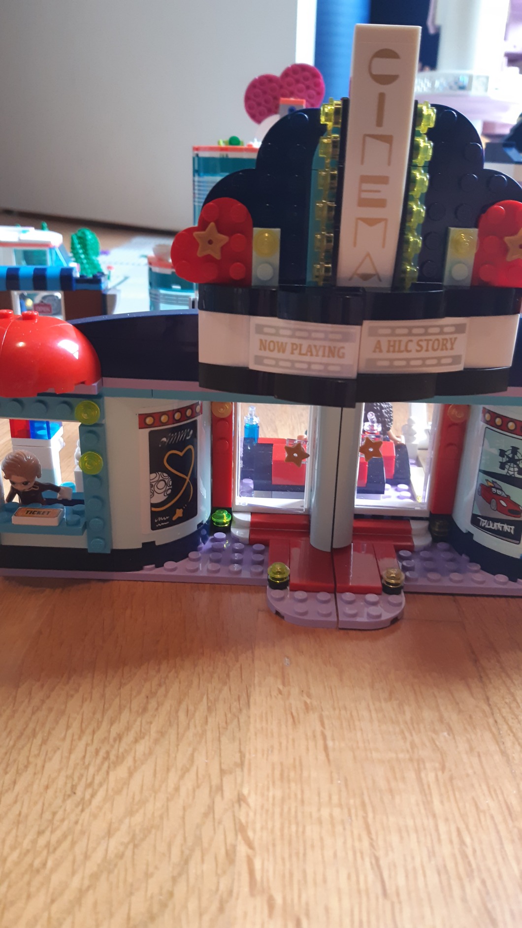 Lego 41448 Lego Friends Le cinéma de Heartlake City : Amazon.fr: Jeux ...