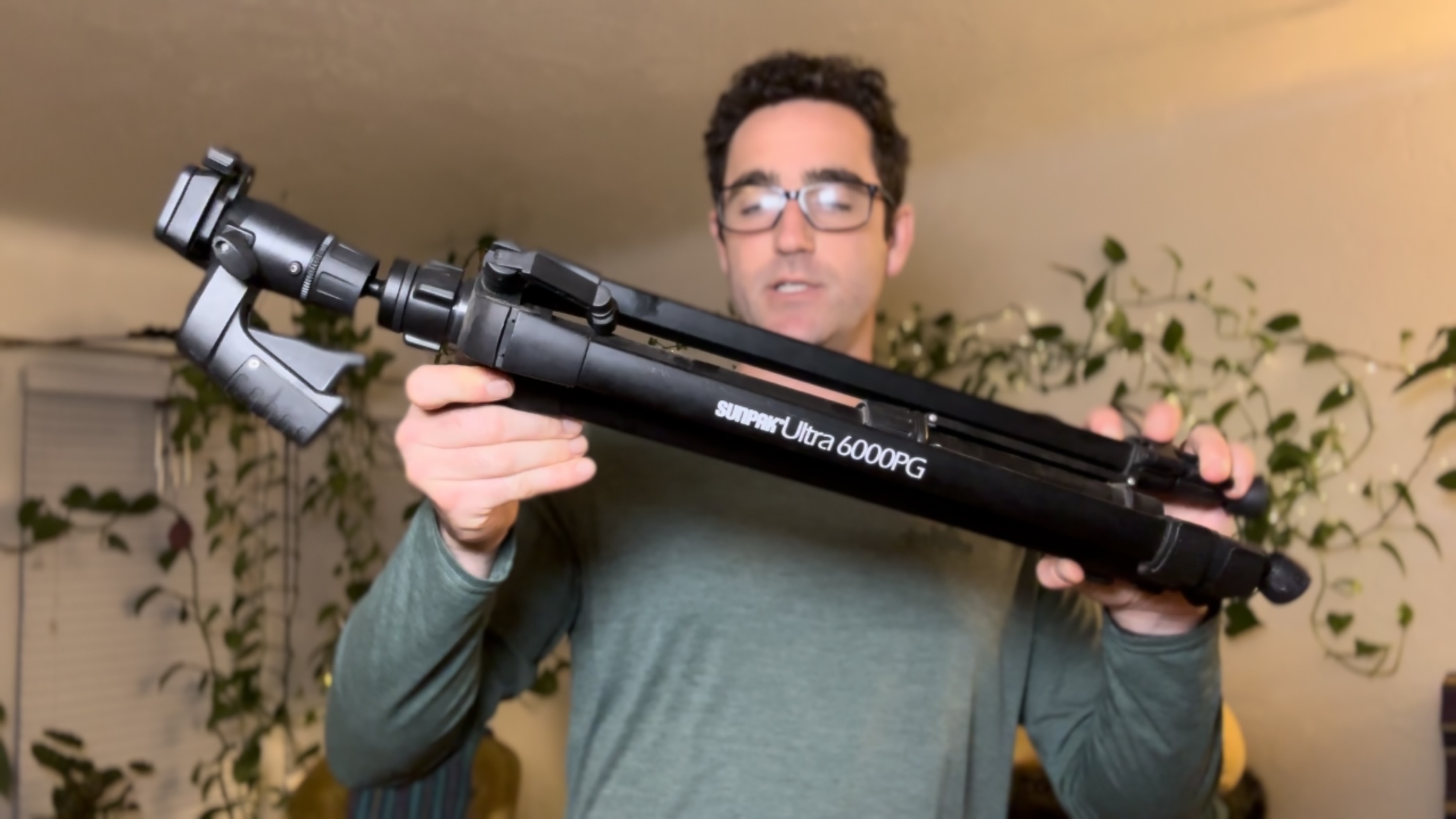 Watch Sunpak 61-inch Ultra 6000PG PlatinumPlus 360 Swivel Tripod on Amazon Live