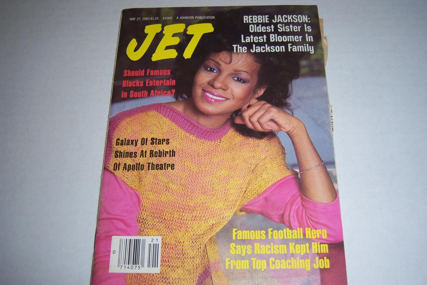 Jet Digest Magazine "Rebbie Jackson: Older Sister Is Latest Bloomer in ...