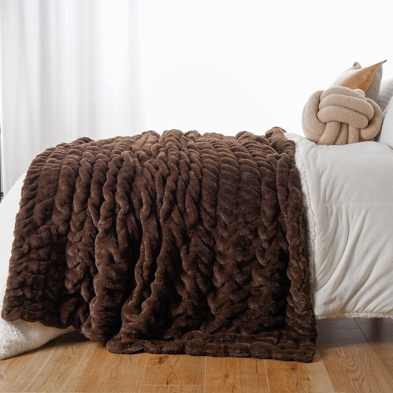 Amazon.com: BATTILO HOME Rust Brown Faux Fur Throw Blanket for Bed ...