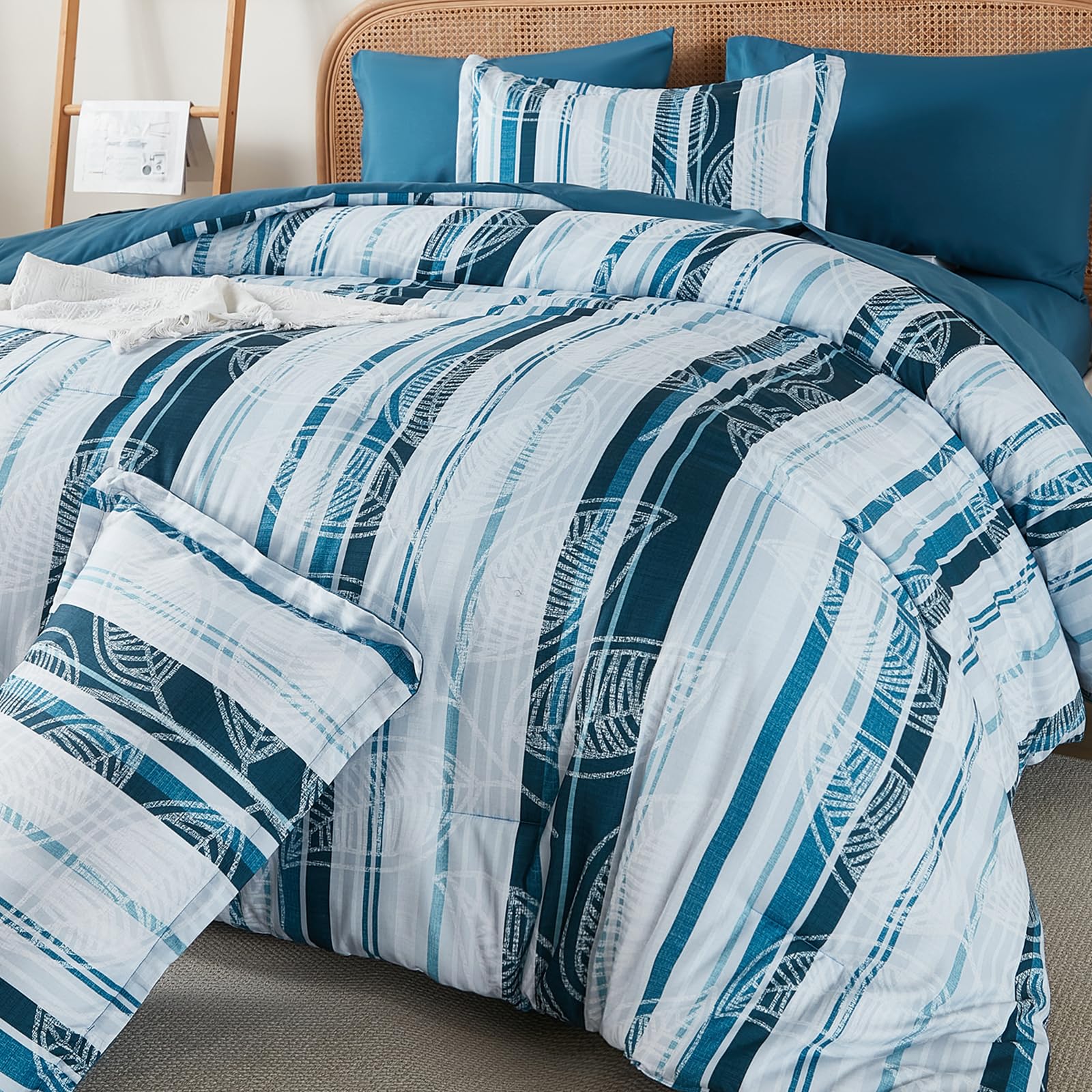 Amazon.com: Blue Comforter Set Queen Size,Botanical Striped Bed in a ...