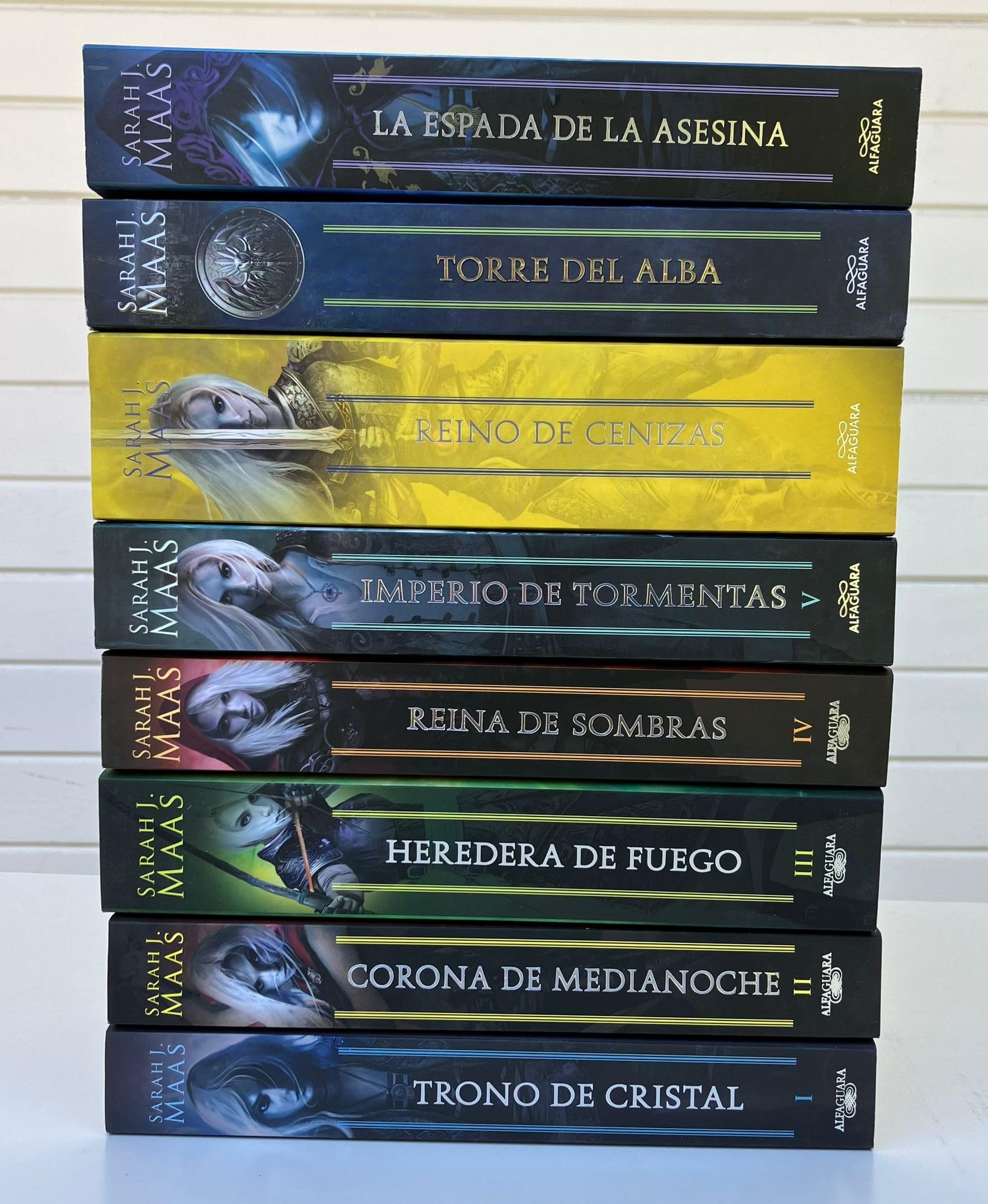 Amazon.com: EL Trono de Cristal Completo. Ocho Preciosos Libros: Trono ...