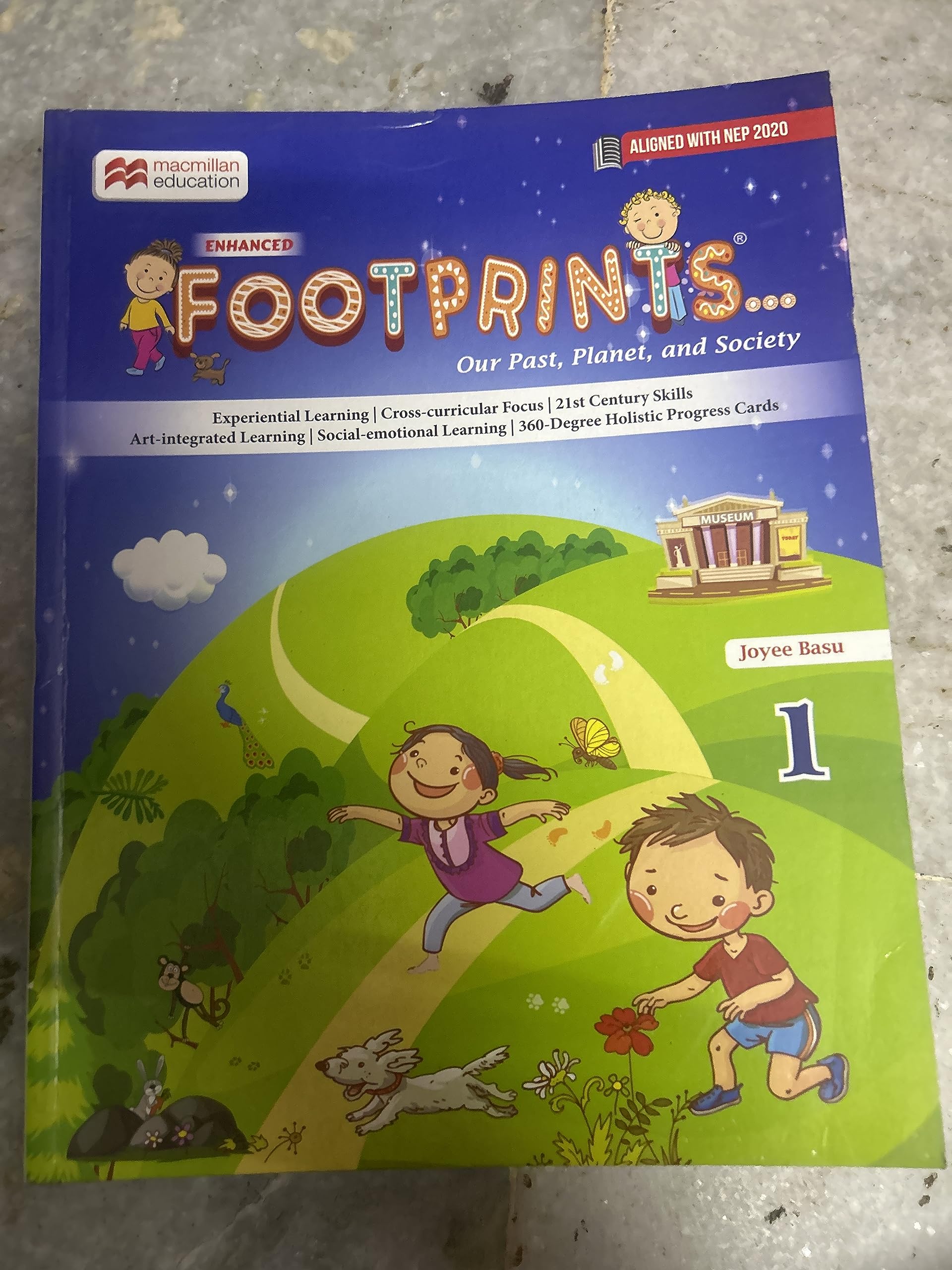 Footprints Reader 2022 Class 1 : Amazon.in: Books