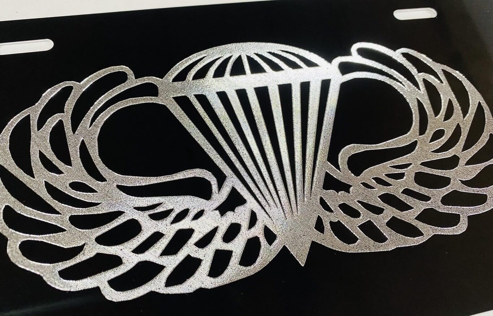Amazon.com: Laser US Flag & Diamond Etched Army Airborne Wings Car Tag ...