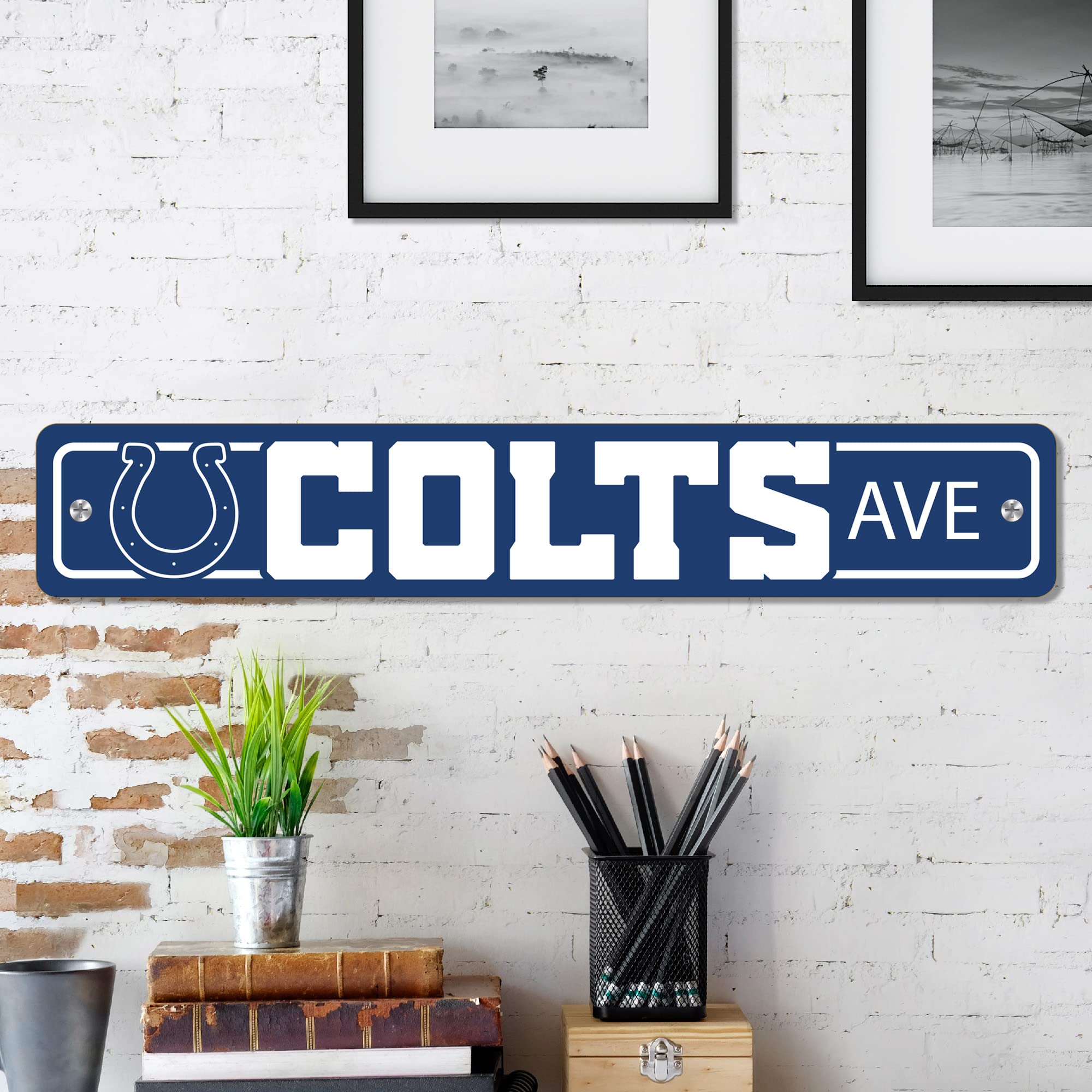 FANMATS NFL - Indianapolis Colts Team Color Street Sign Décor 4in. X ...