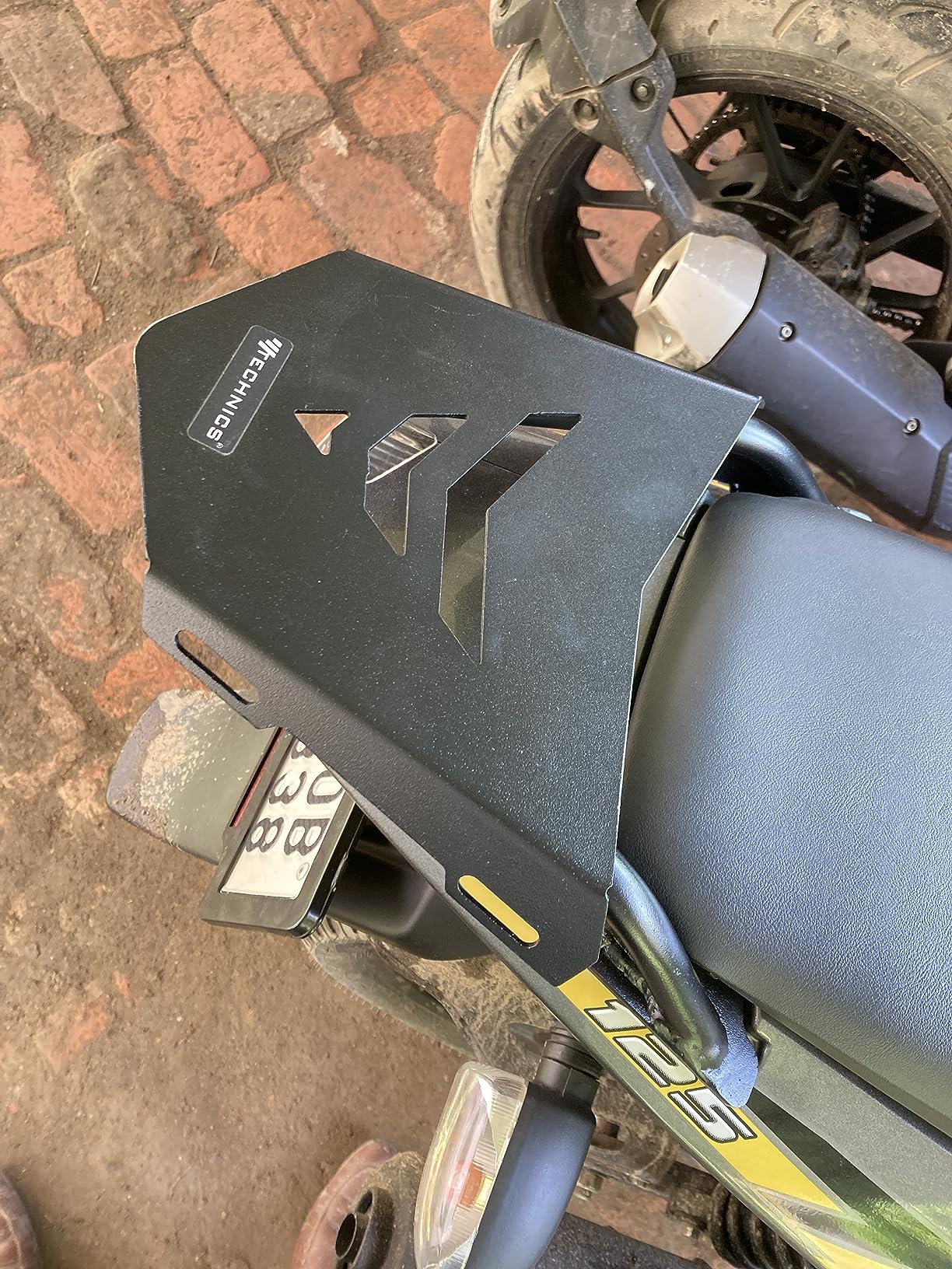 Locomotive Bajaj Pulsar Expedition Trail Carrier , 220 ,150 , 180 ...