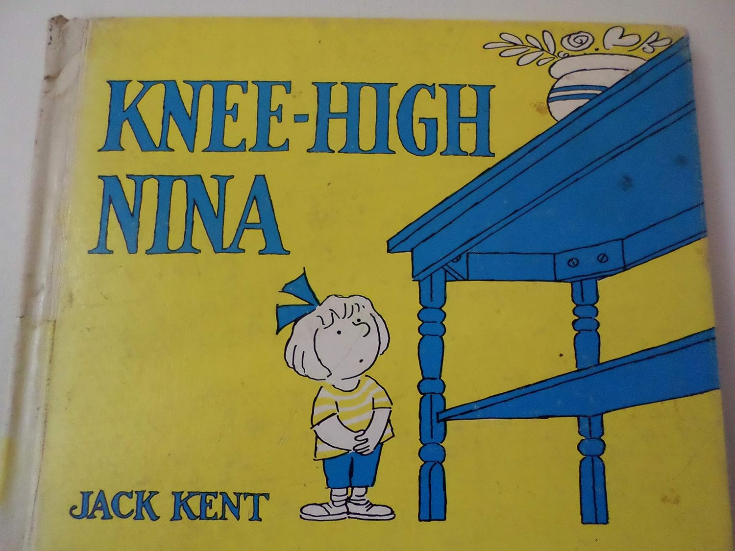 Amazon.com: Knee-High Nina: 9780385151276: Kent, Jack: Books