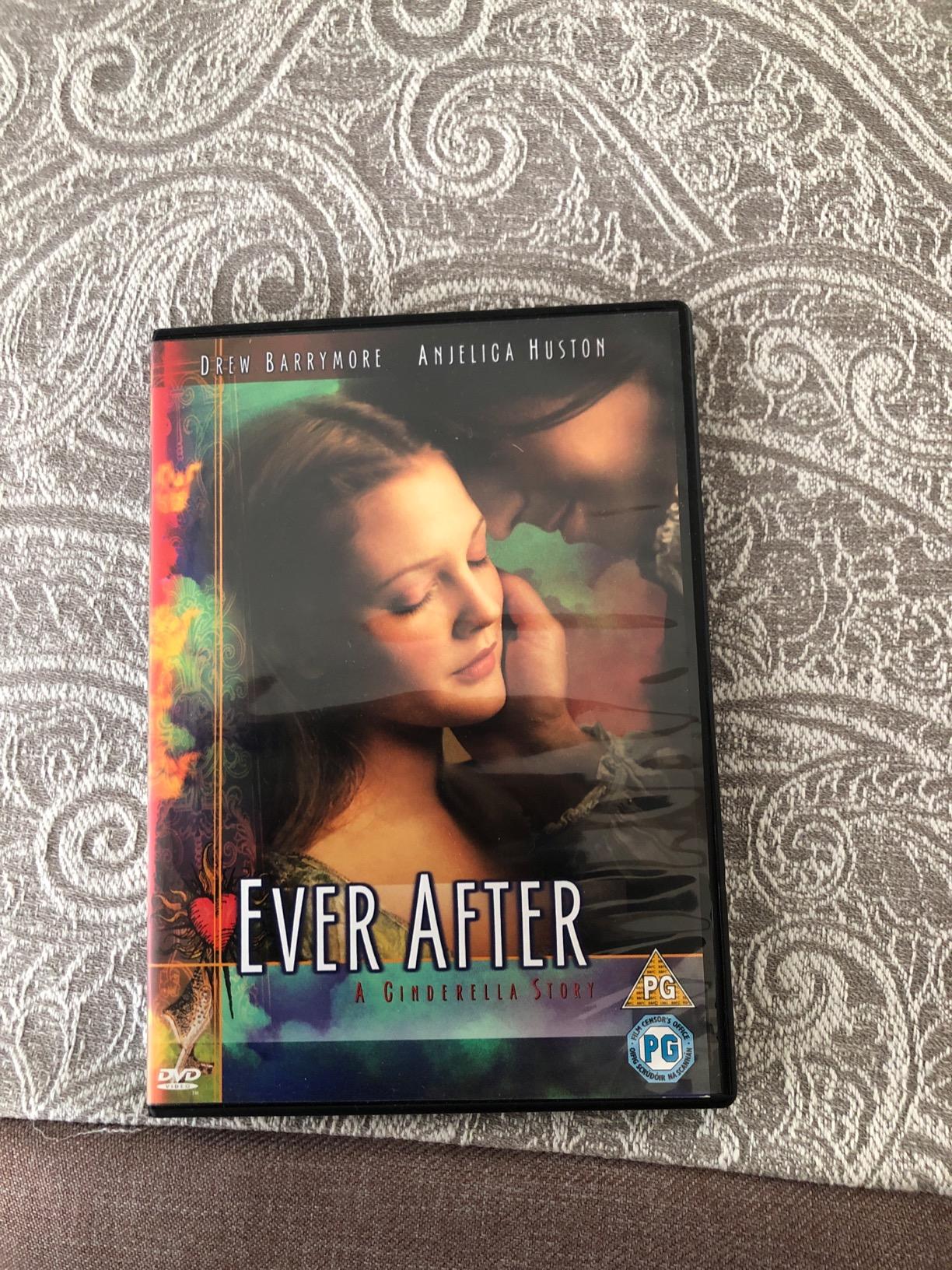 Ever After: A Cinderella Story [VHS] : Drew Barrymore, Anjelica Huston ...