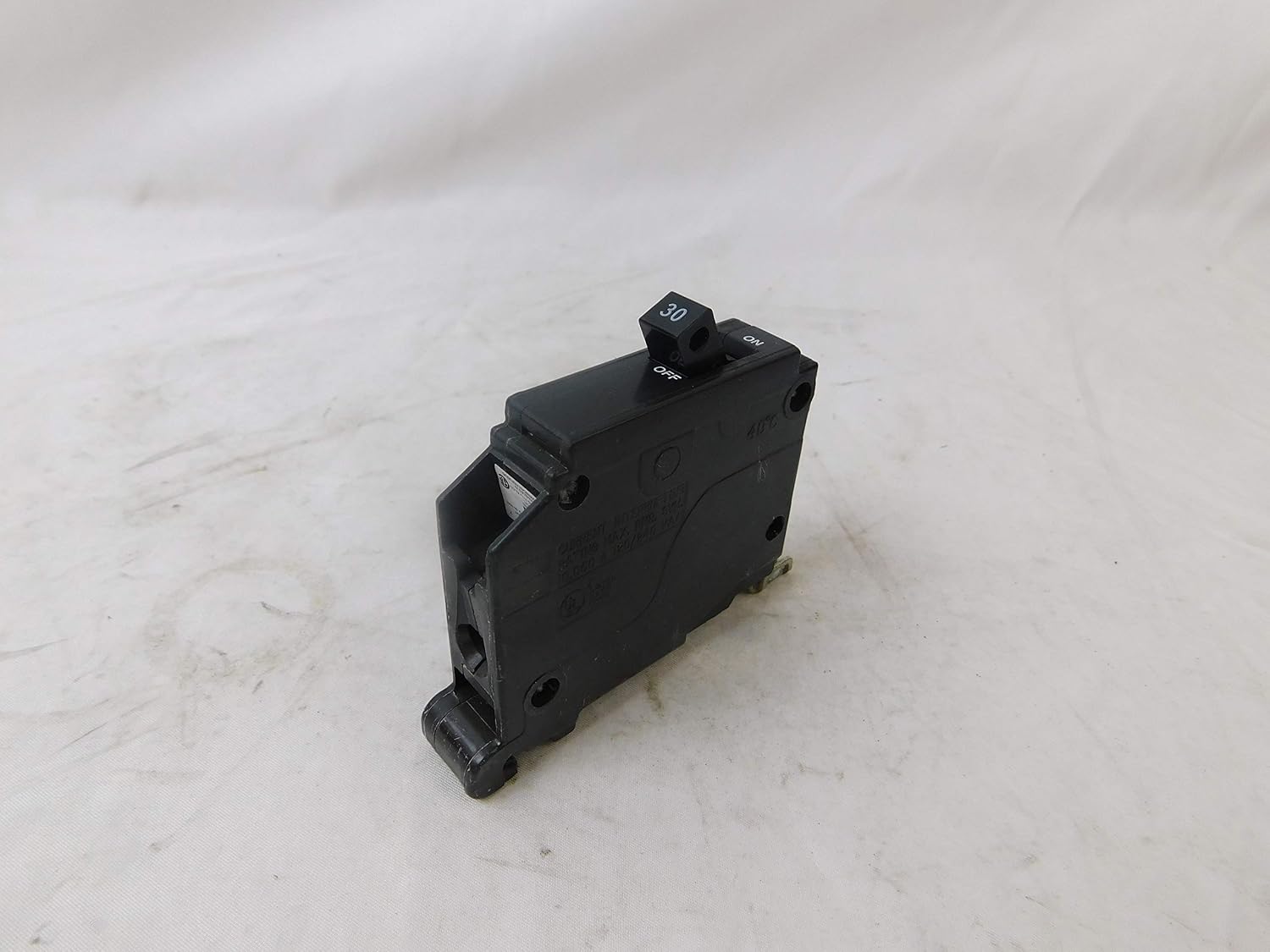 Amazon.co.jp: Eaton chb130 30 A、1p、120 / 240 V、タイプCHB、10 Kalc、CB : DIY ...