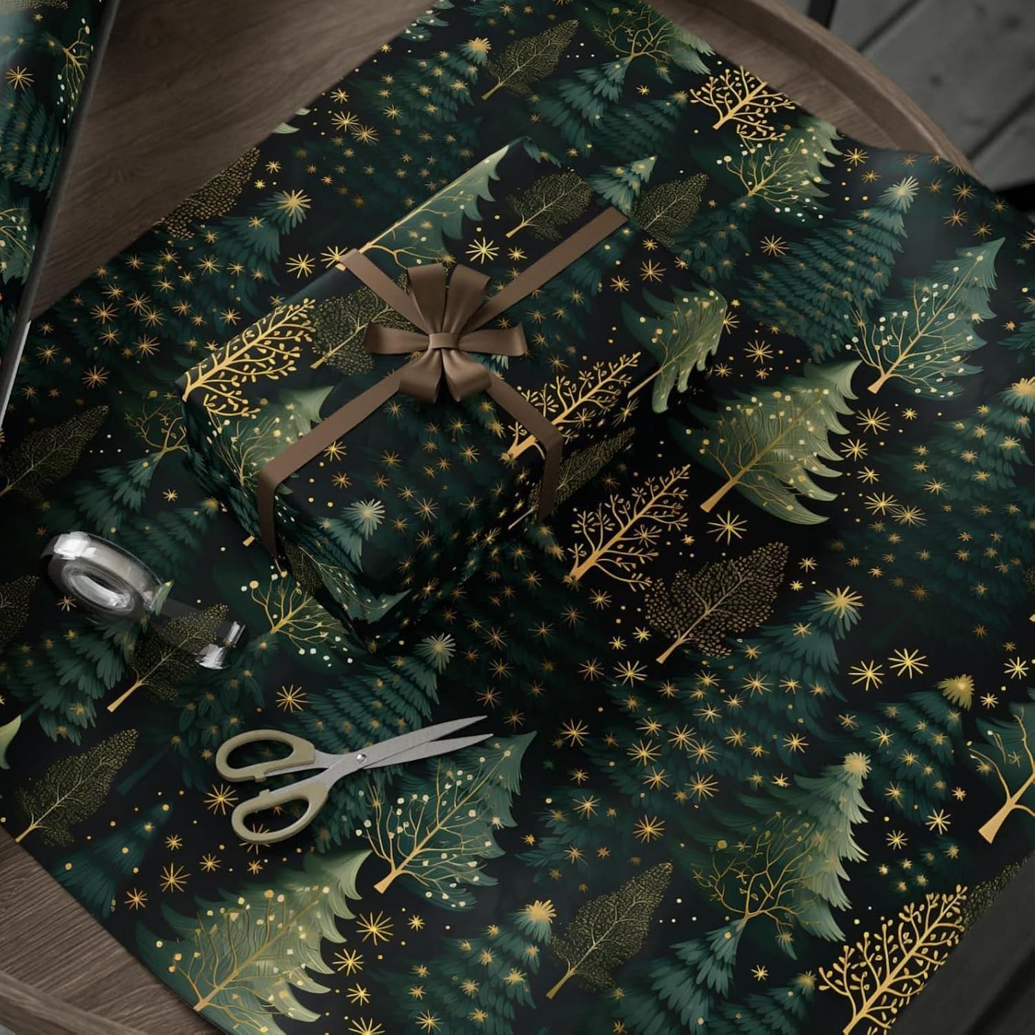 Amazon.com: Géneric Green, Gold, and Black Christmas Tree Forest ...