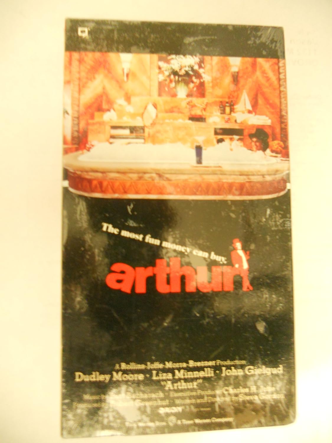 Amazon.com: Arthur [VHS] : Dudley Moore, Liza Minnelli, John Gielgud ...