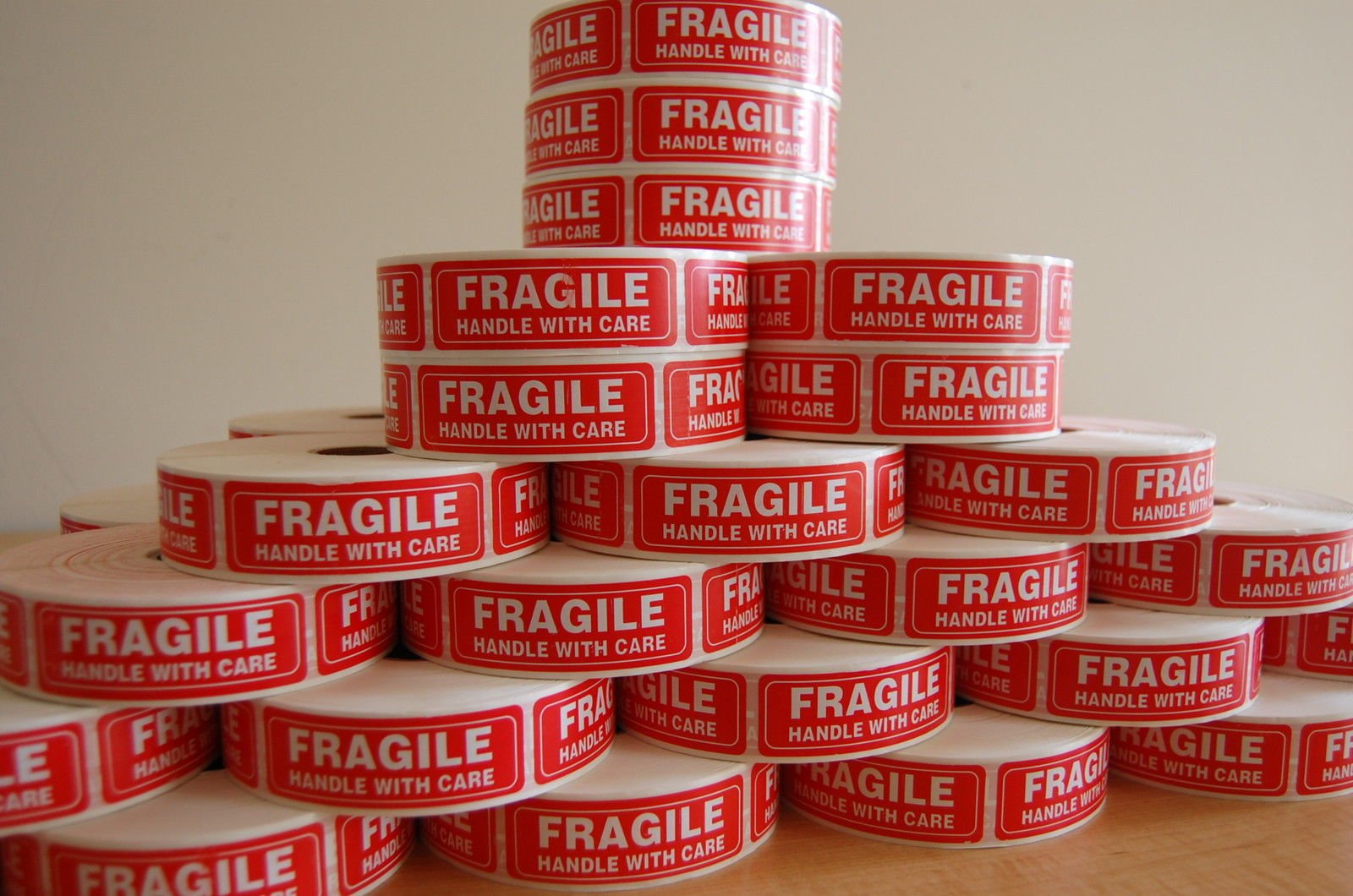 Amazon.com : 1000 Per Roll 1 x 3 Fragile Handle with Care Stickers ...