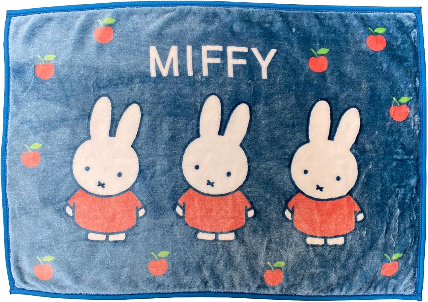 Amazon｜[丸眞] ひざ掛け 5885005000 15ミッフィー 約H70×W100cm｜ひざ掛け・ハーフケット オンライン通販