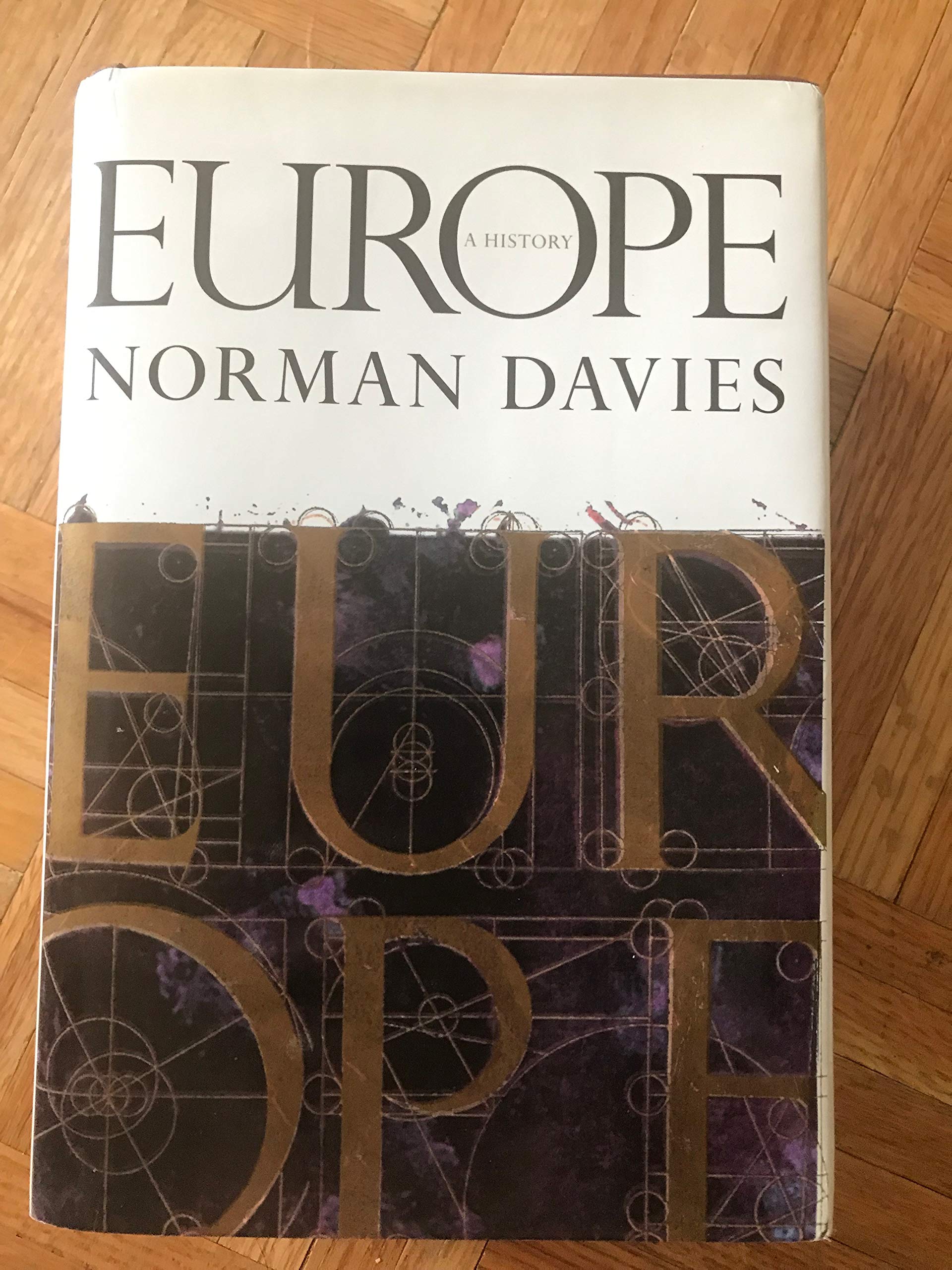 Amazon.com: Europe: A History: 9780195209129: Davies, Norman: Books