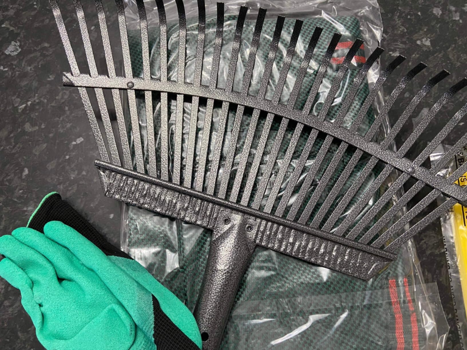 Stanew Garden Leaf Rake Set, 1.65M Telescopic handle, include 25-Teeth ...