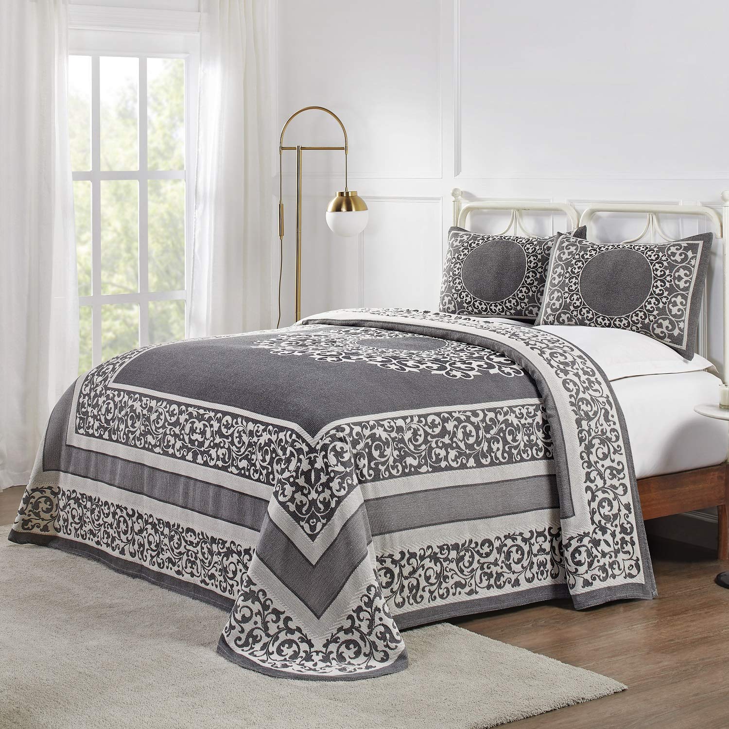 Amazon.com: BLUENILEMILLS BNM Cotton Blend Vintage Medallion Bedspread ...
