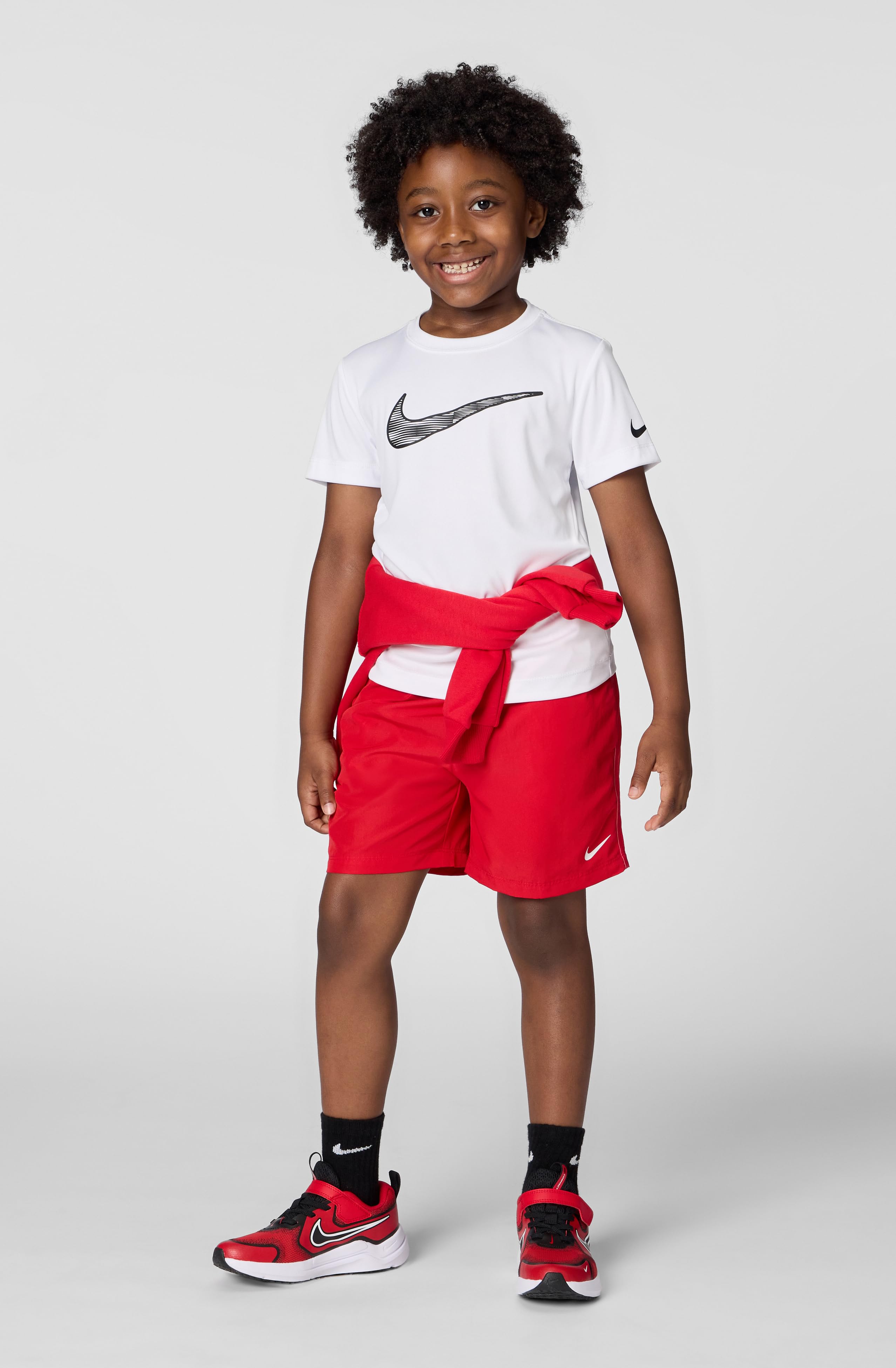 Amazon.com | Nike Little Kid's Cosmic Runner Road Running Shoes, Black ...
