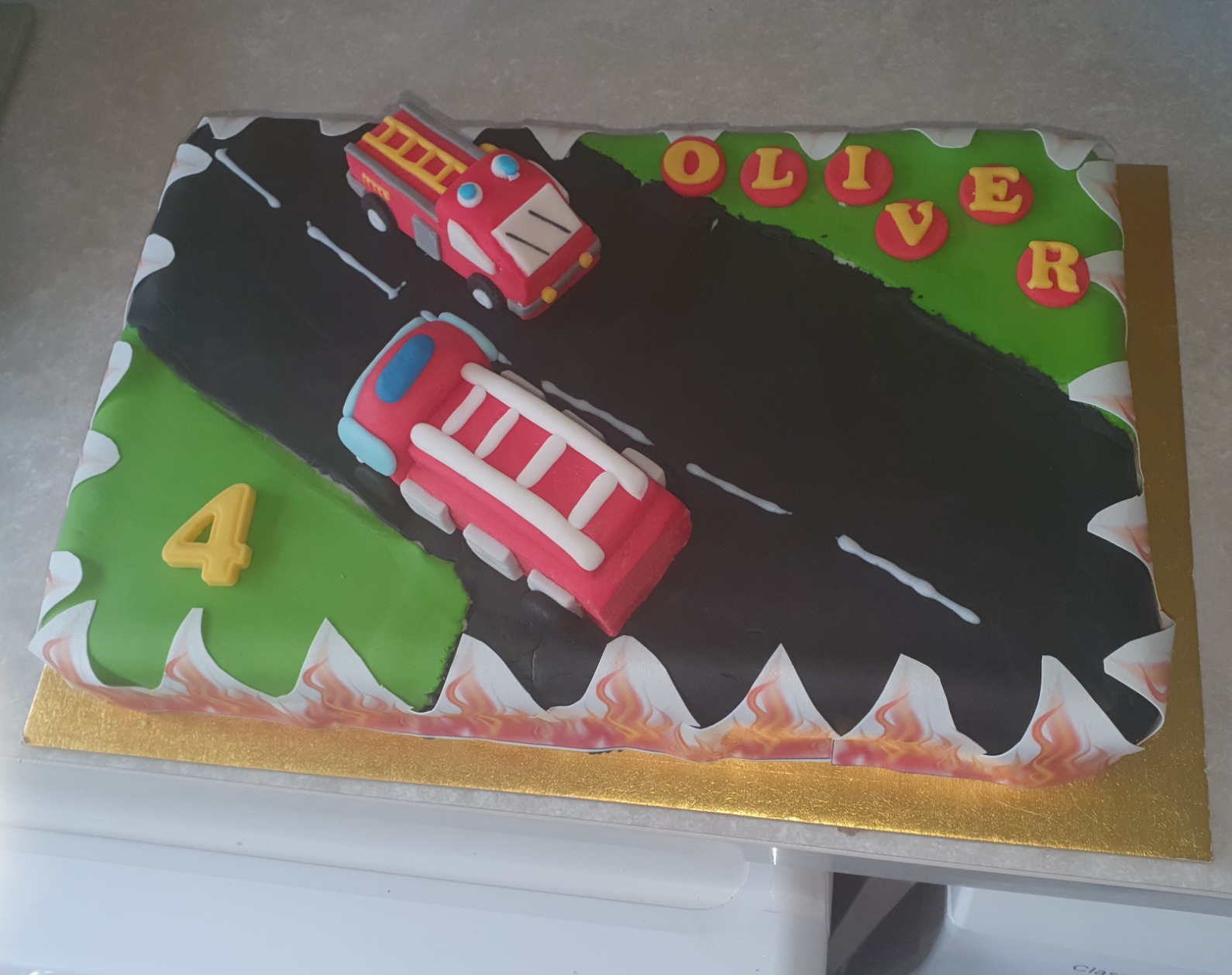 Edible fire Engine Cake Topper Decoration (4 x 3) : Amazon.co.uk: Grocery