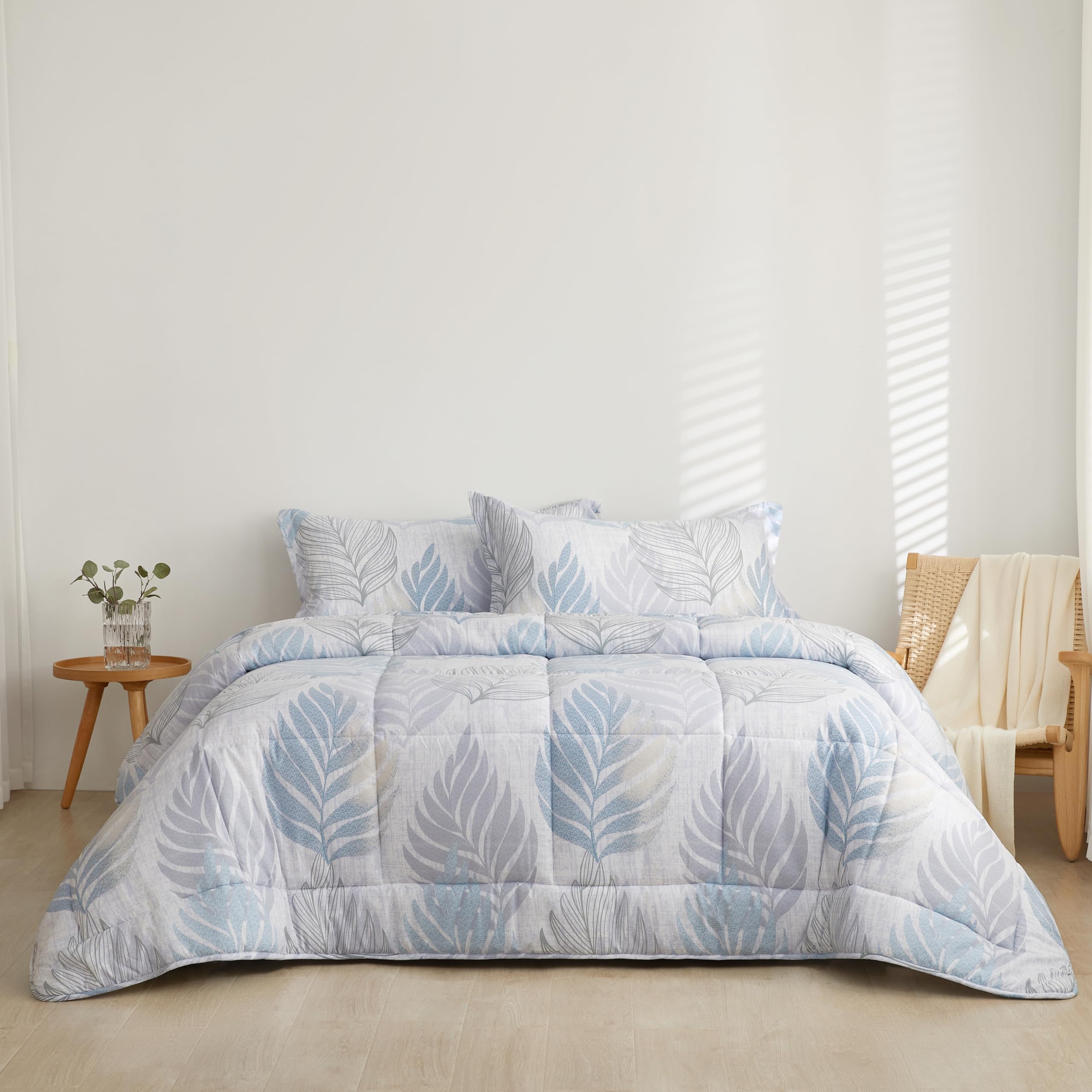 Amazon.com: SAPHREAS Light Blue Gray Leaves Printed Full Size Filler ...