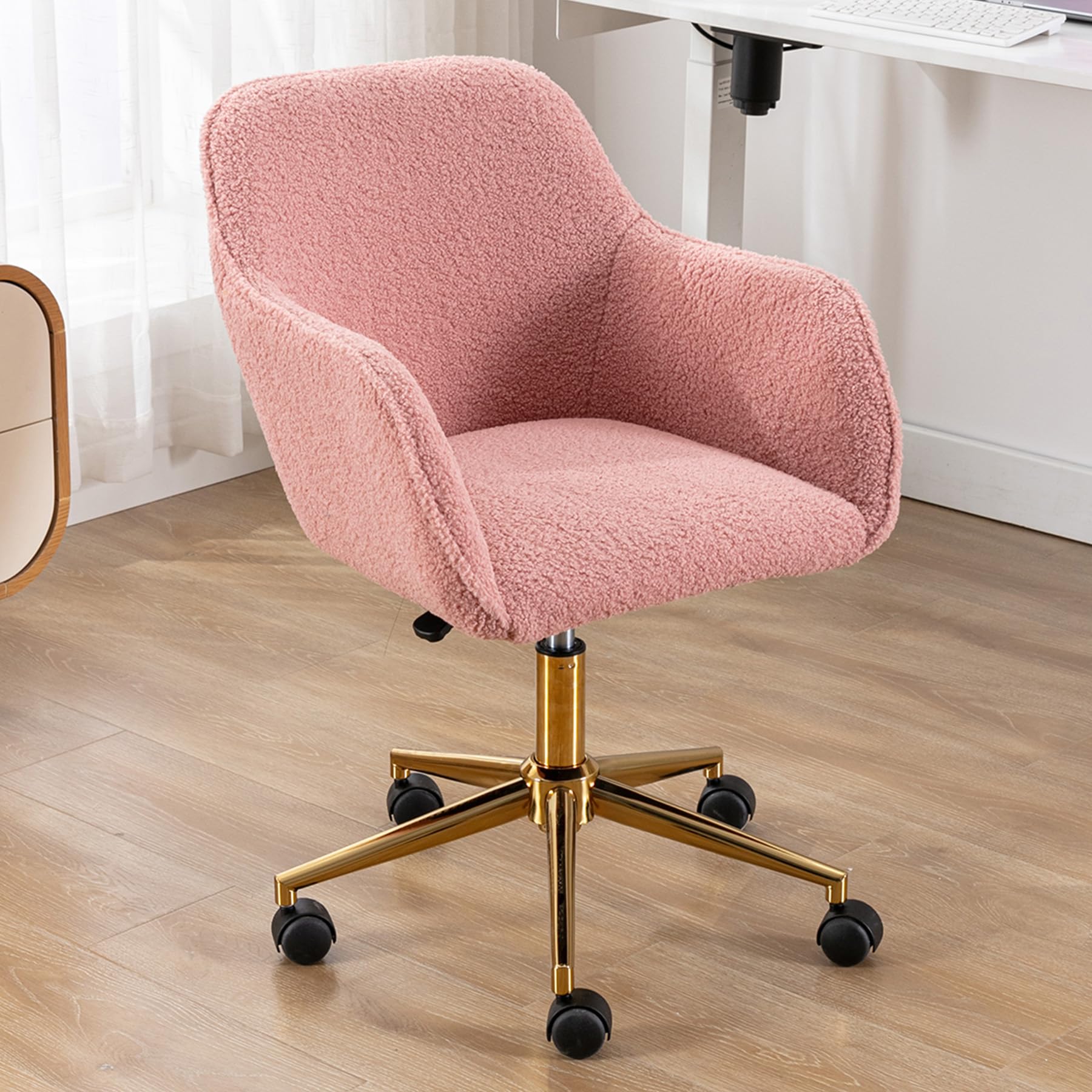 Amazon.com: Thctvous Fuzzy Desk Chair Comfy, Cute Vanity Chair with ...