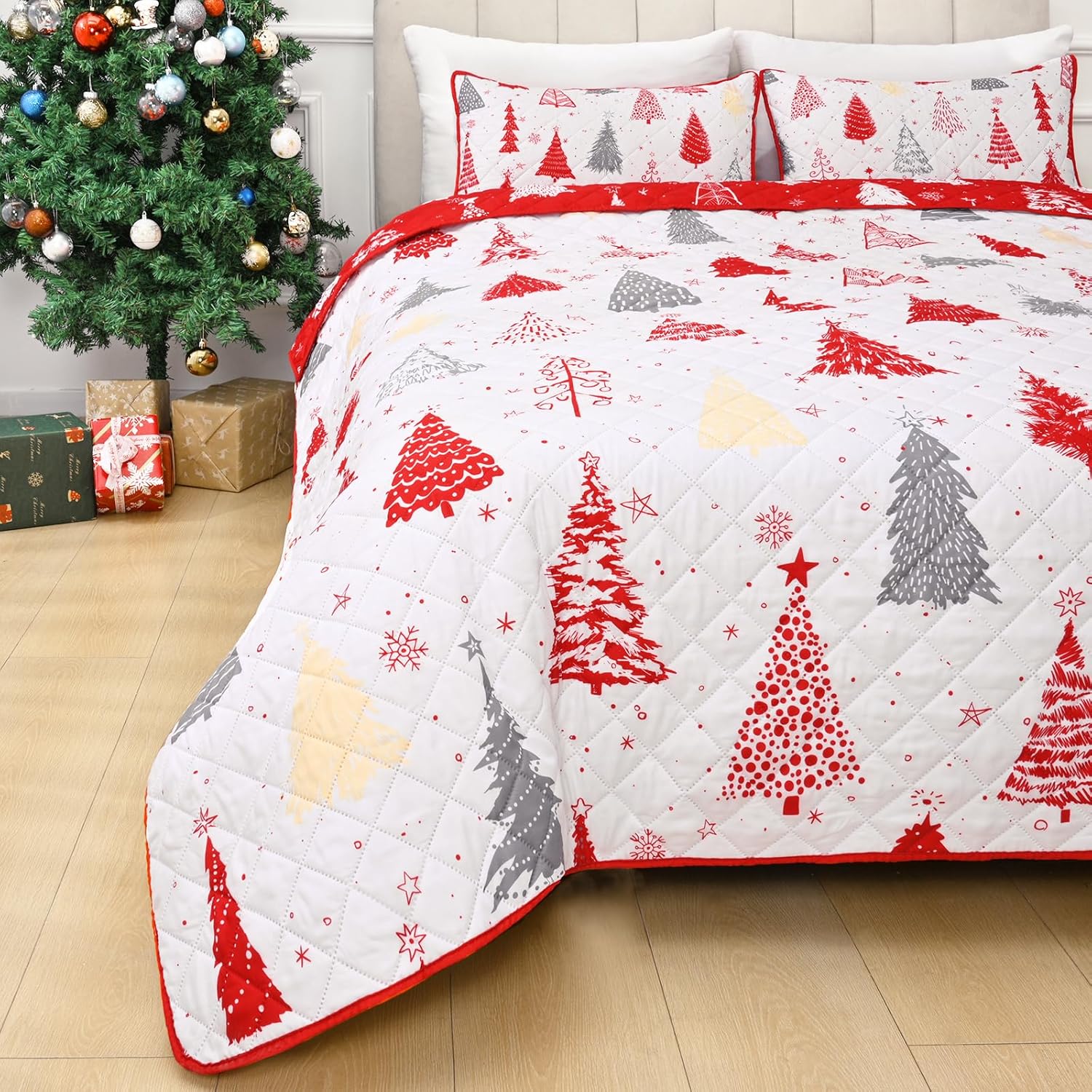 Amazon.com: FRAMICS King Size 3-Piece Reversible Snowflake Christmas ...