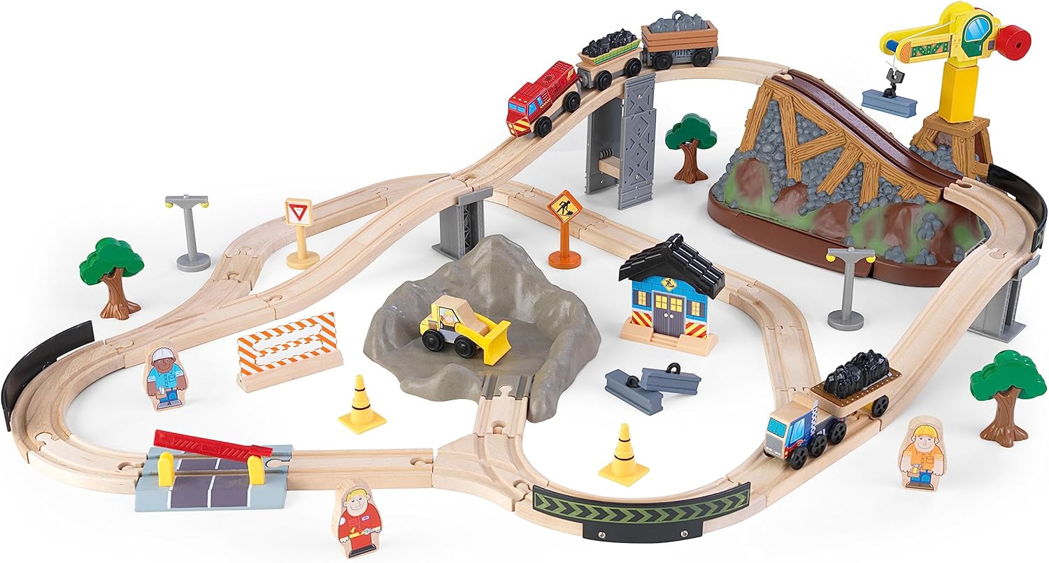 Amazon.com: KidKraft Bucket Top Construction Wooden Train Set with ...