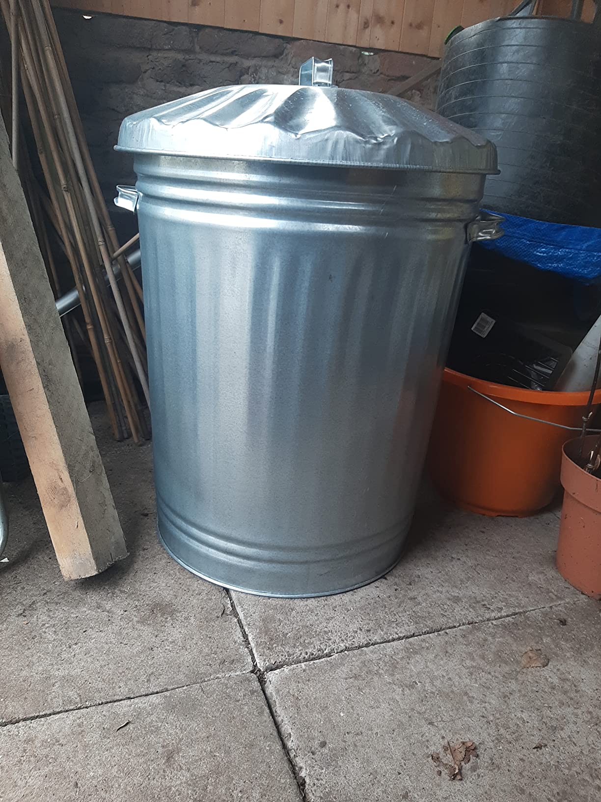 90 Litre Galvanized Dustbin with Lid : Amazon.co.uk: Home & Kitchen