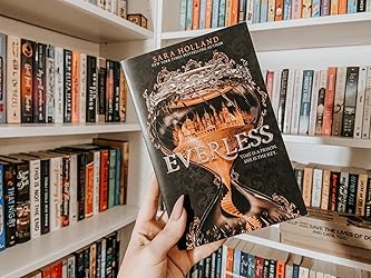 Amazon.com: Everless: 9780062653659: Holland, Sara: Books