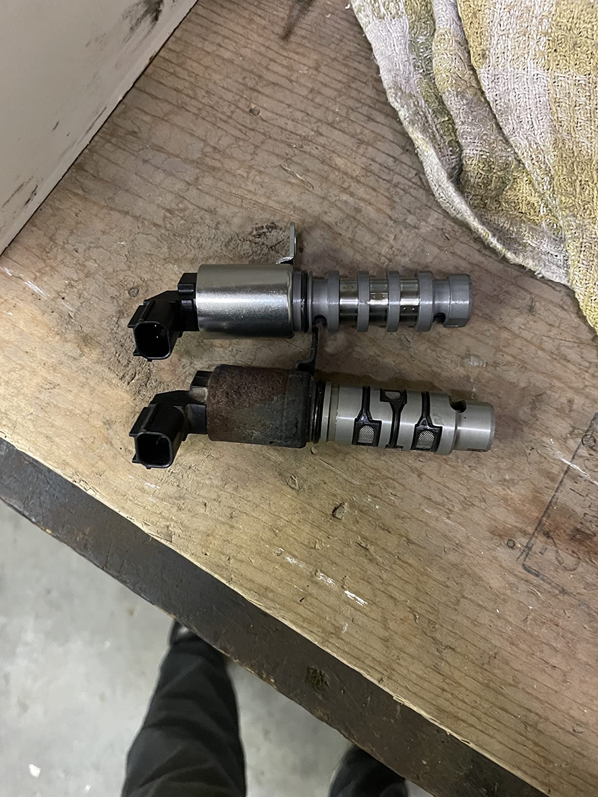 A-Premium Oil Control VVT Engine Variable Valve Timing Solenoid ...