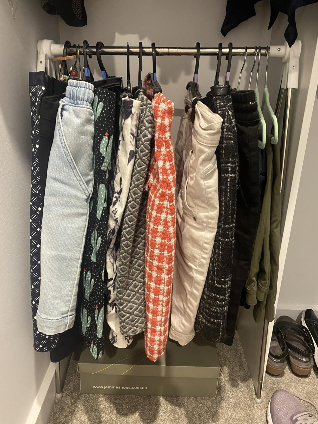 SYAMEET Travel Portable Garment Rack, Foldable Clothes Rack, Can be ...