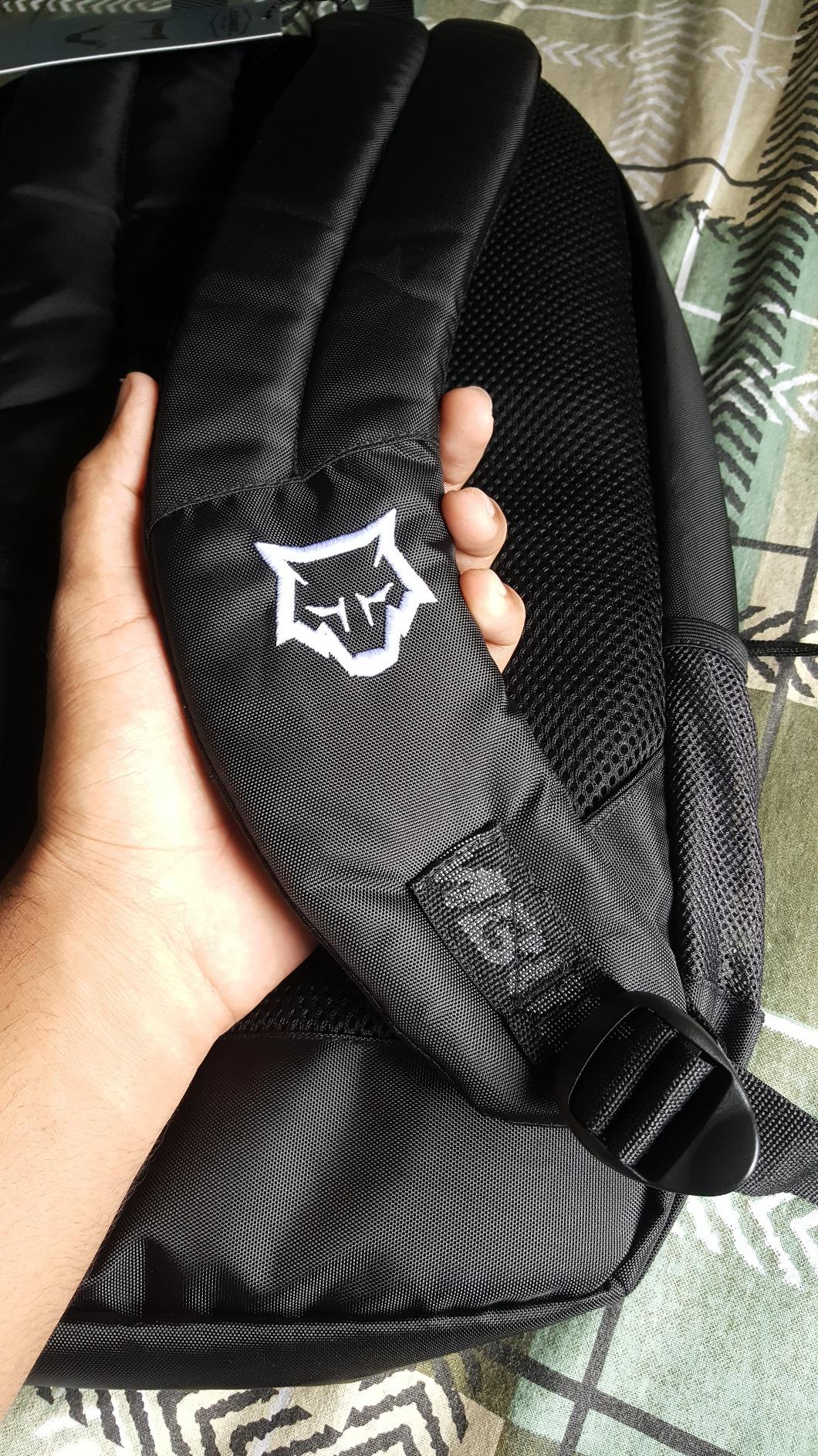 Buy BOOMBOLT GOOFY Stylish Sports Bag Lightweight and Fashionable ...