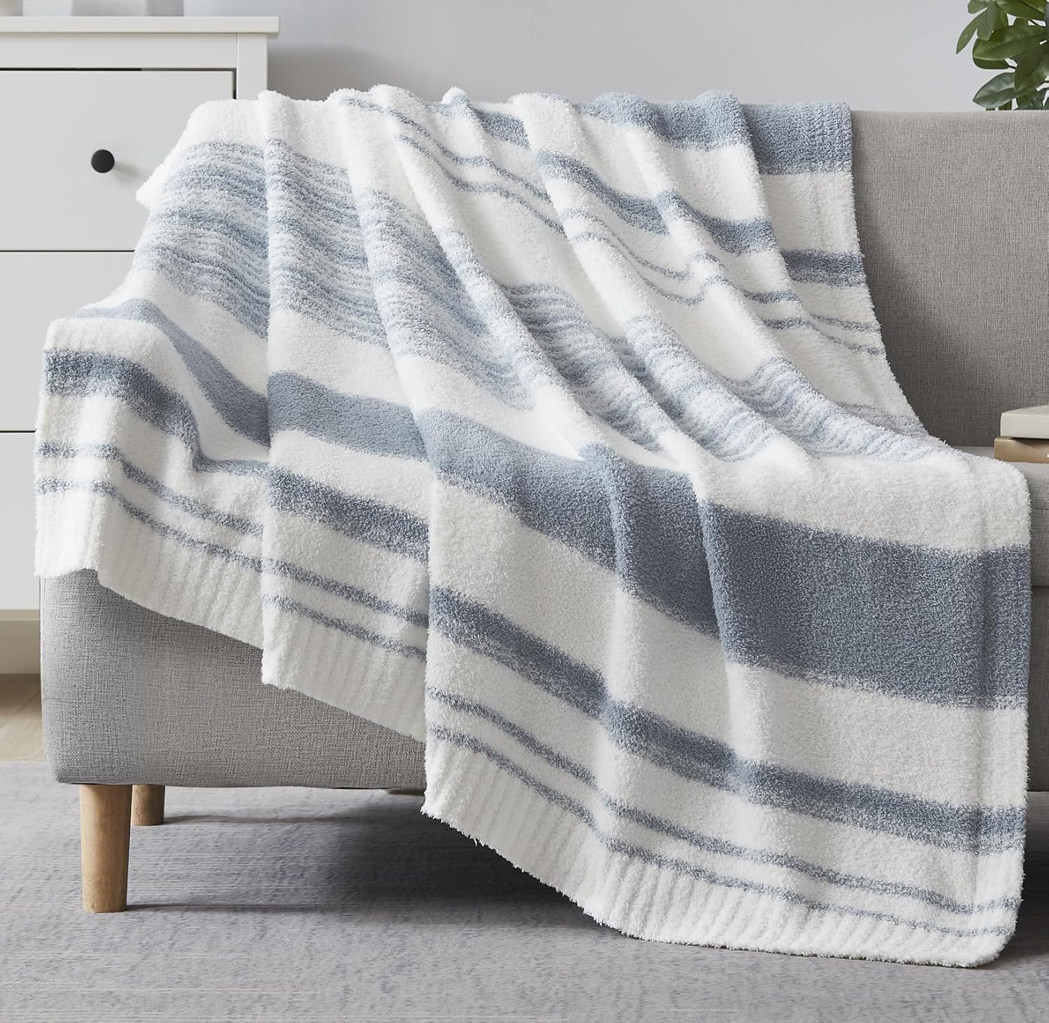 Amazon.com: WRENGONGE Grey Blue Throw Blanket, 60x80 Soft Cozy ...