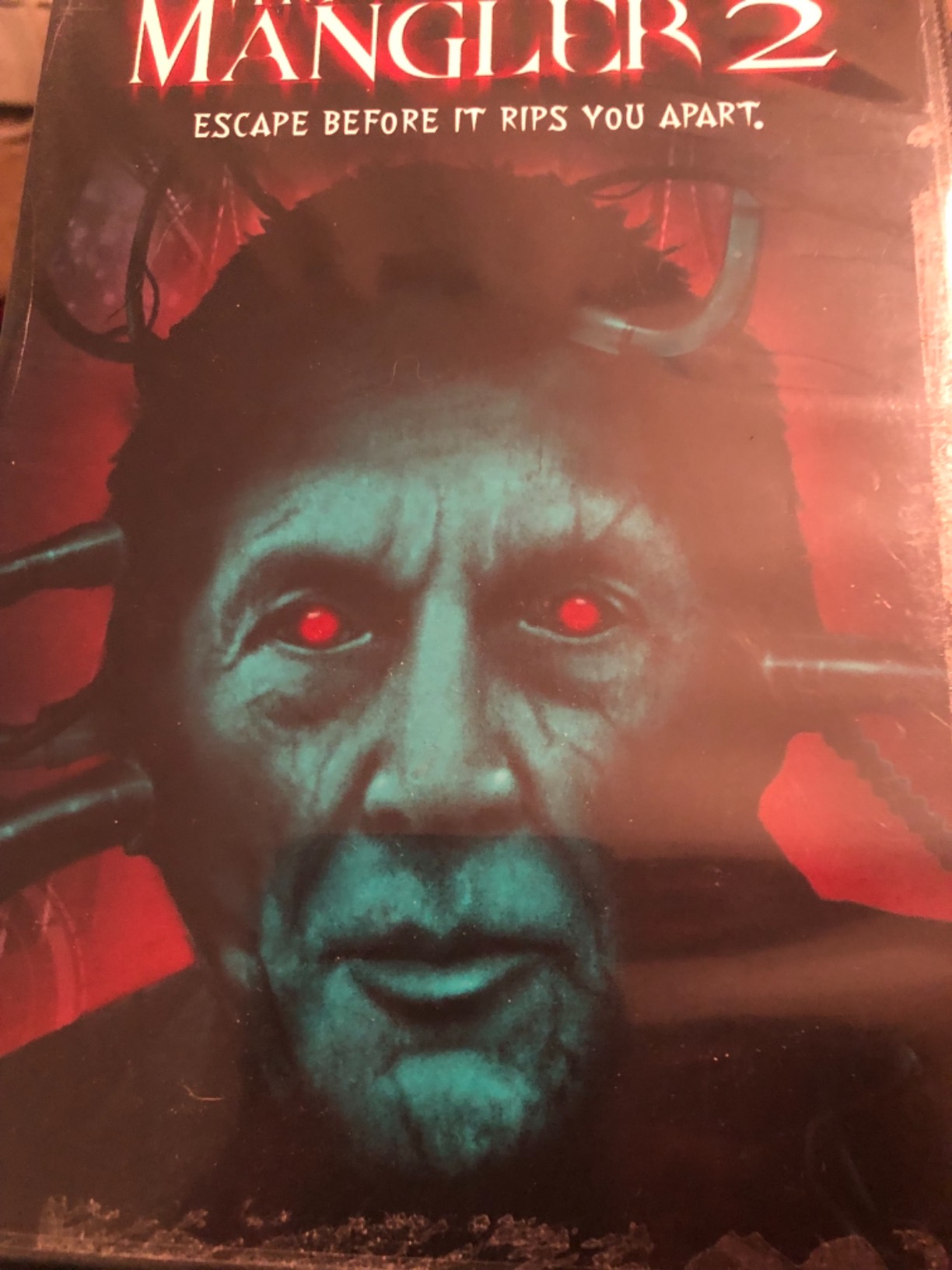 Amazon.com: Mangler 2 [VHS] : Lance Henriksen, Chelse Swain, Philippe ...