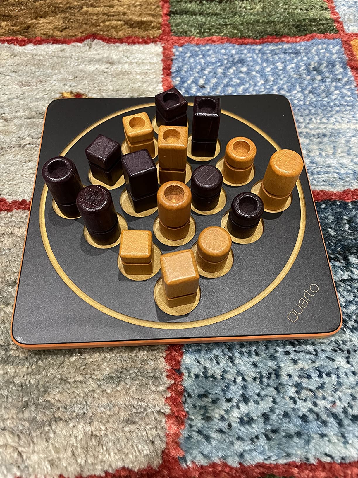 Amazon.co.jp: [ギガミック] Gigamic クアルト ミニ QUARTO MINI ボードゲーム GDQA 3.421271.300441 木製 テーブルゲーム おもちゃ 知育 ...