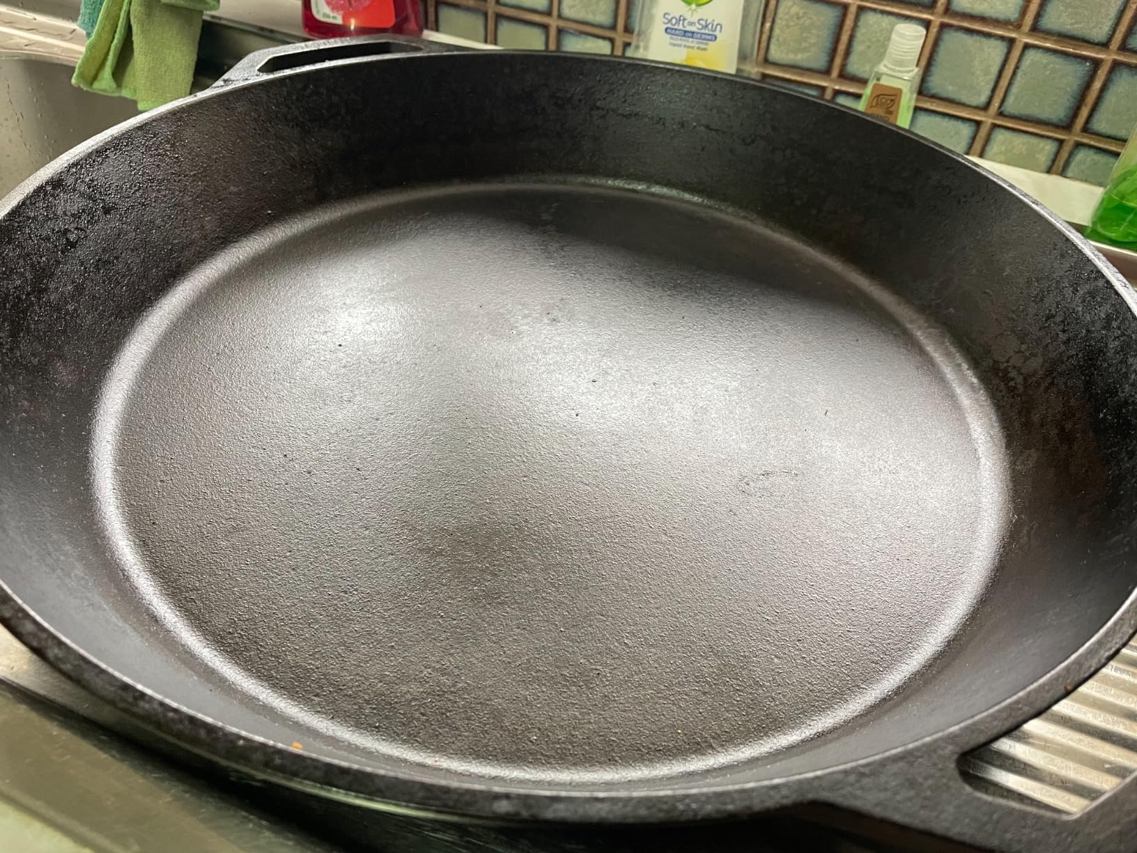 Lodge Yellowstone - 17" Skillet: Frying Pans: Amazon.com.au