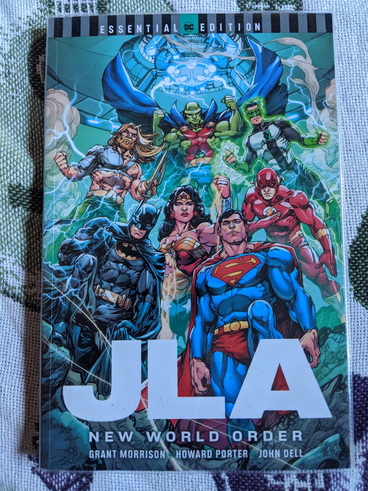JLA: New World Order (DC Essential Edition): Amazon.co.uk: Morrison ...