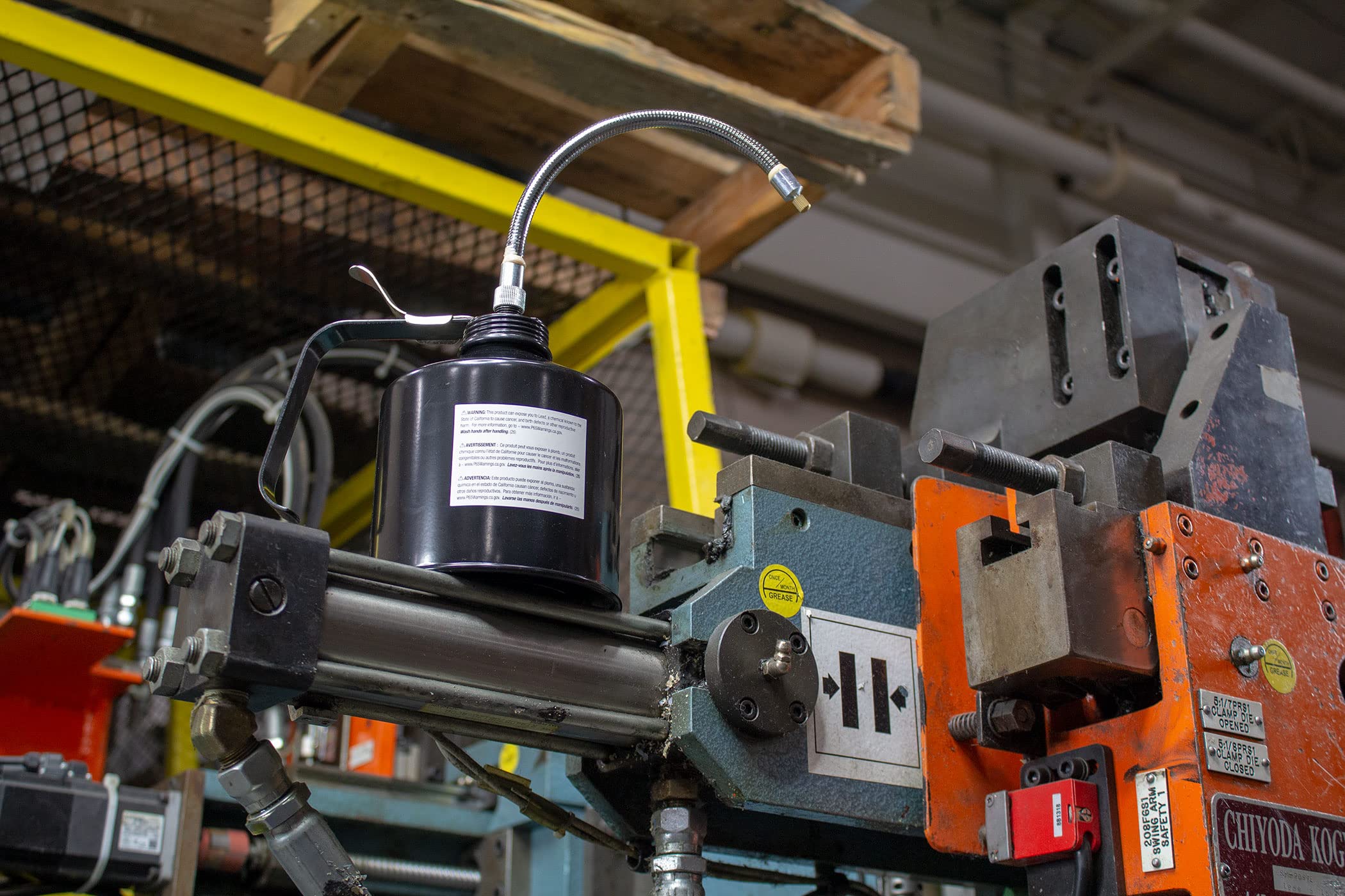 Snapklik.com : LubriMatic 50-337 Handled Oiler W/ Flexible Spout