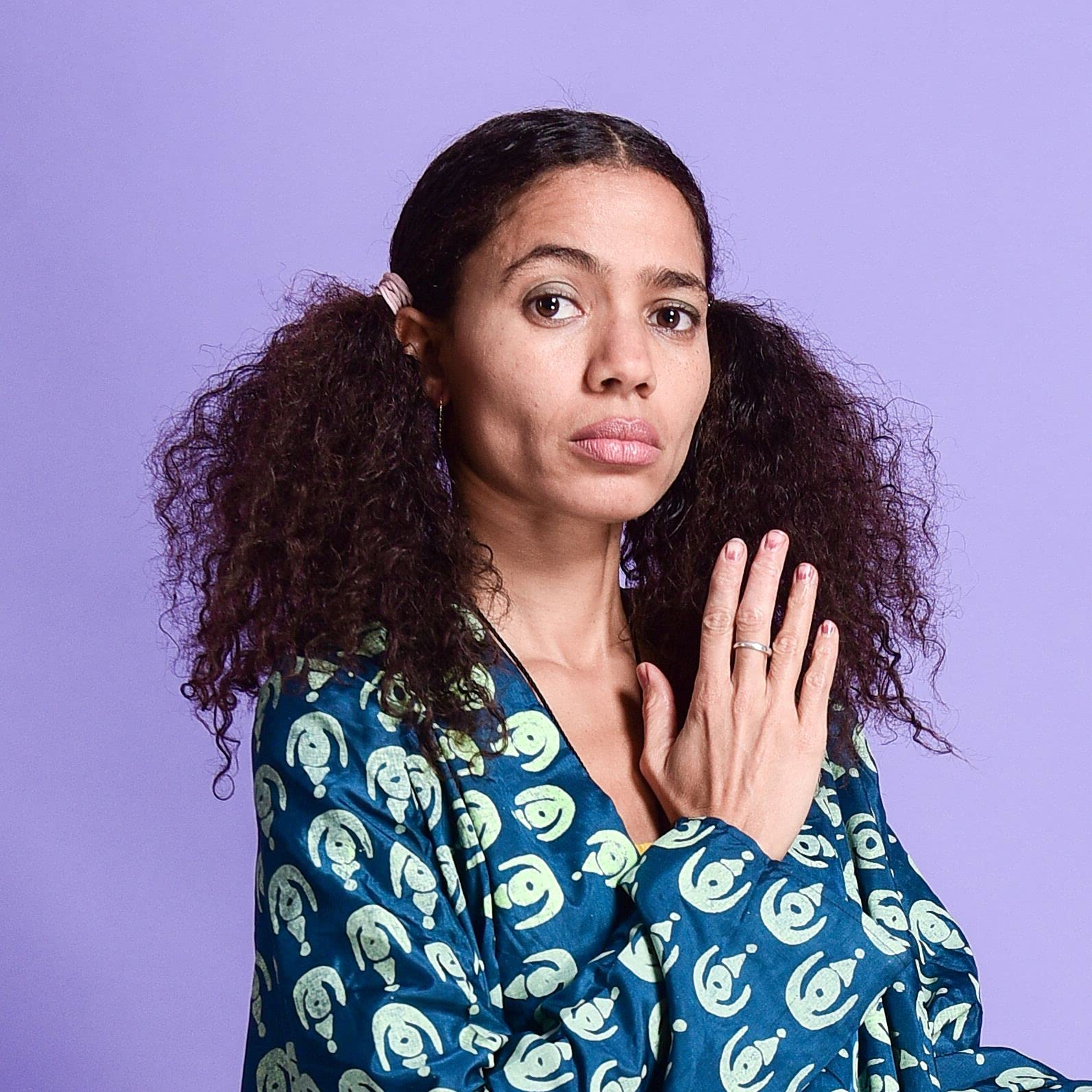 Nneka bei Amazon Music