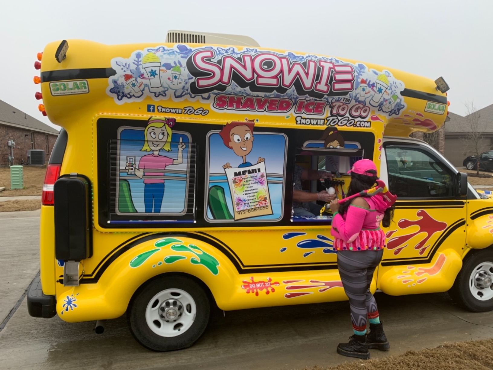 Amazon.com: Nerf Fortnite Rift Edge Harvesting Tool - Foam-Covered ...