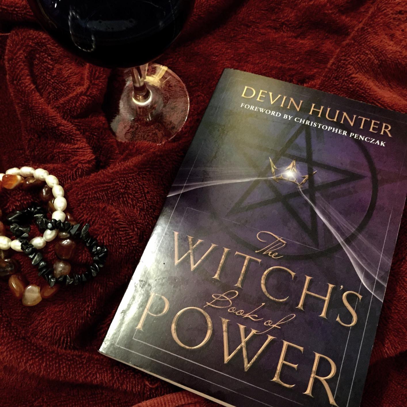 The Witch's Book of Power: Hunter, Devin: 9780738748191: Amazon.com: Books
