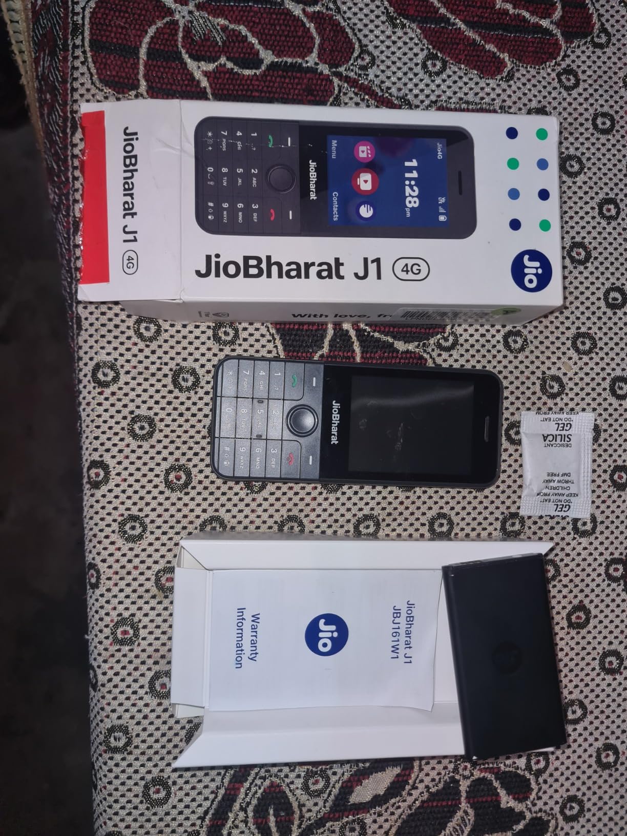 (Refurbished) JioBharat J1 4G Keypad Phone with JioTV, JioCinema ...