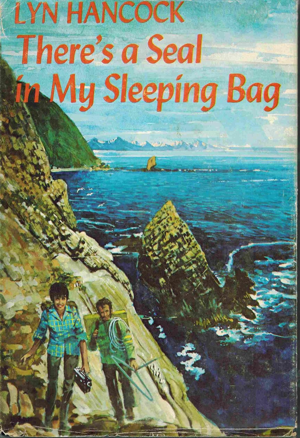 There's a seal in my sleeping bag: Hancock, Lyn: 9780394480329: Amazon ...
