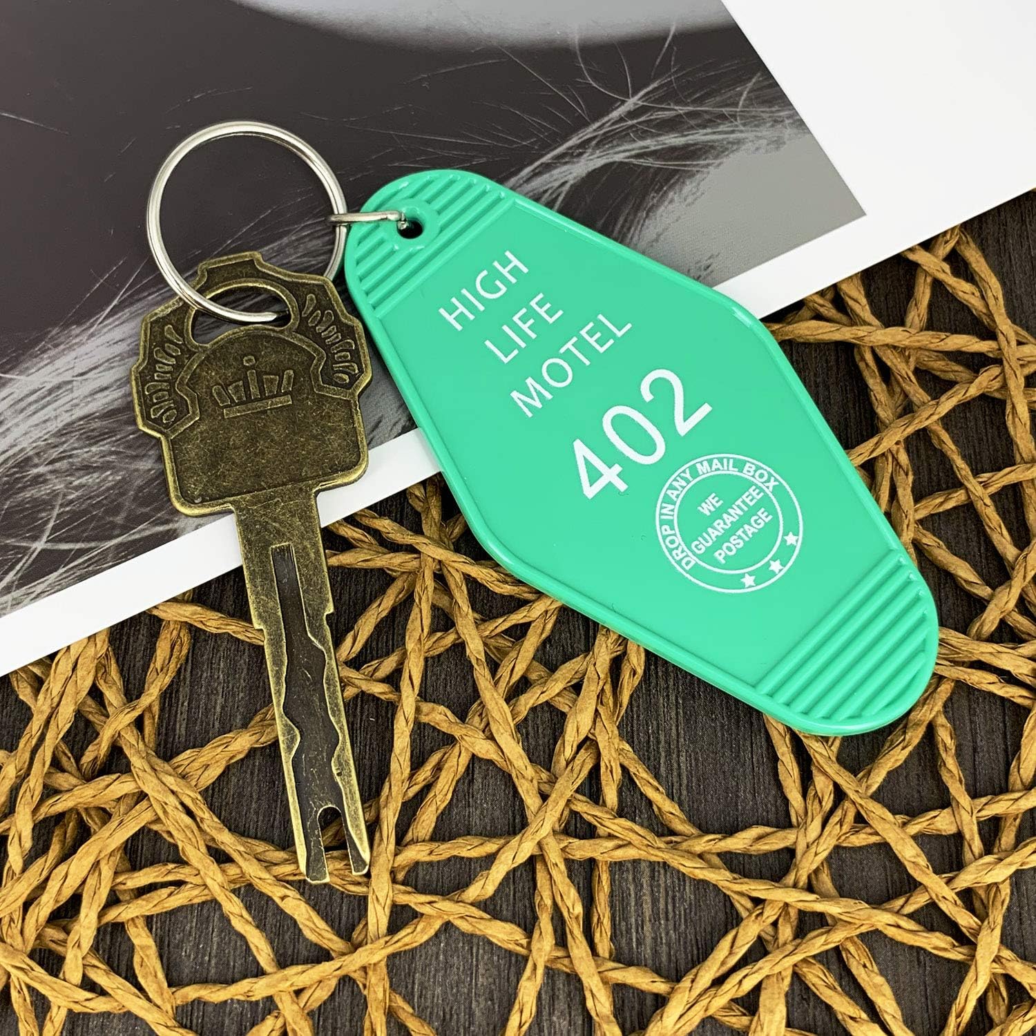 XGALBLA Vintage Key Tag Hotel Motel Keychain(2 Pcs Green High Life Motel)