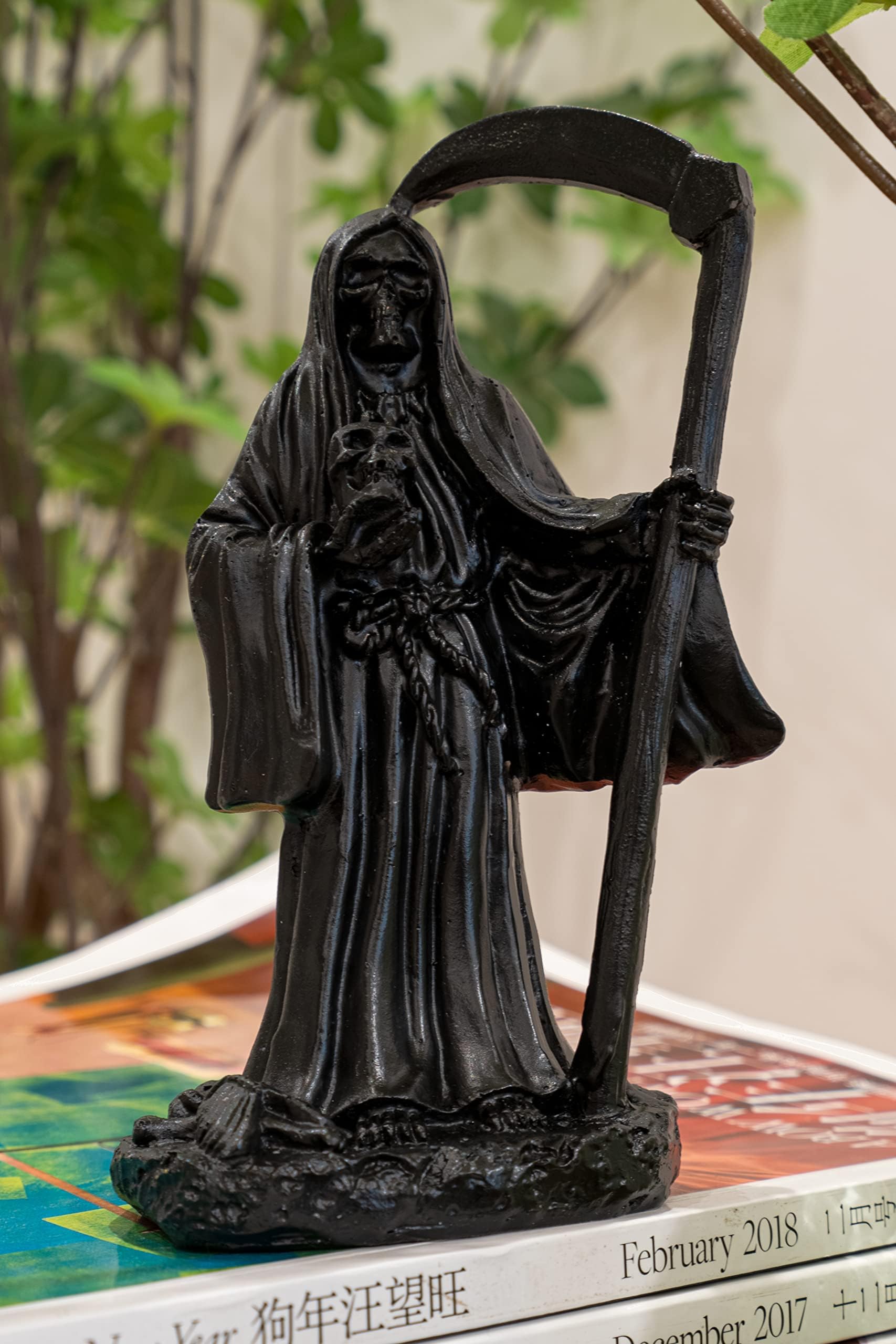 Amazon.com: Ruler of the Underworld Reaper on the Throne Resin Statue ...