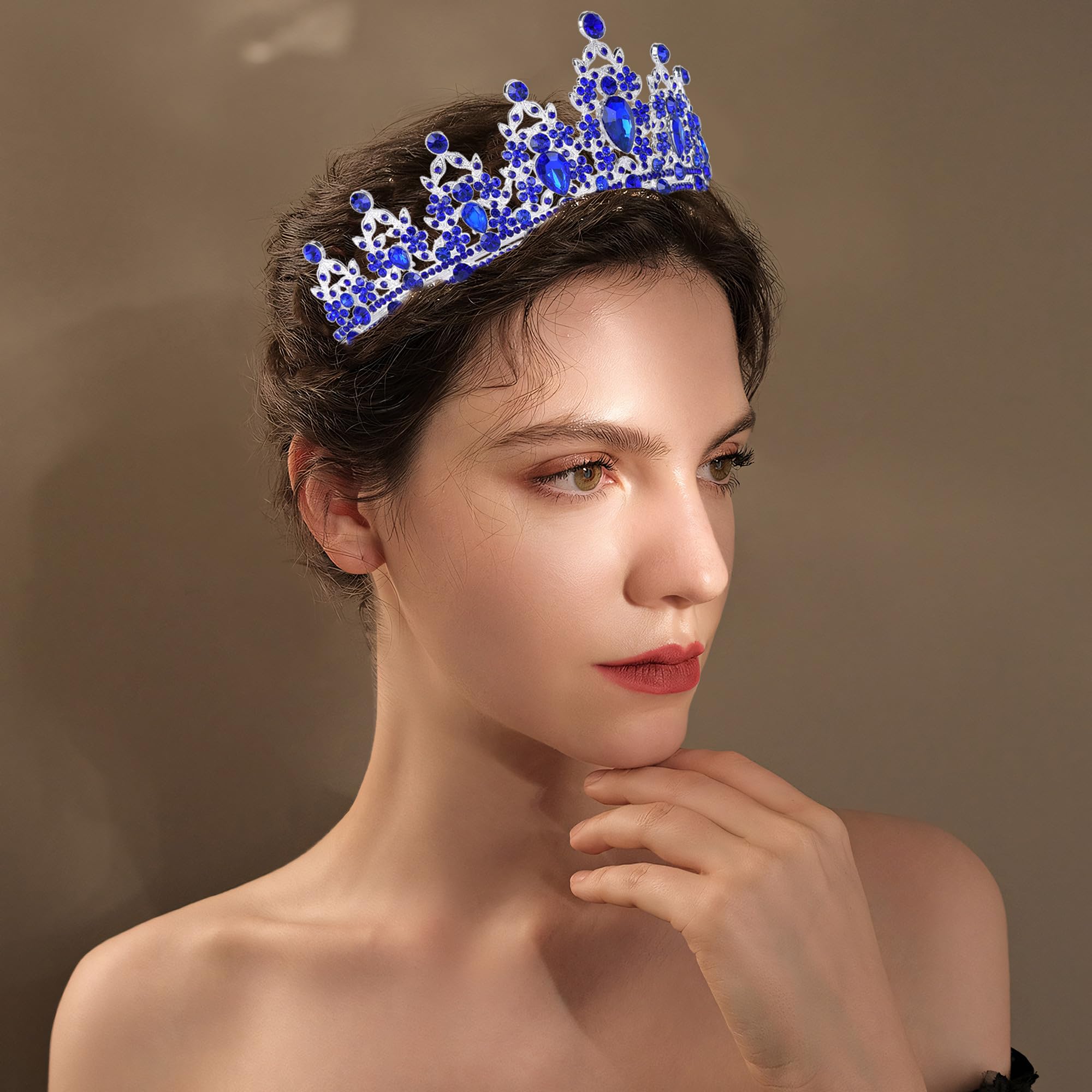 Sabrina Hutton's Instagram, Twitter & Facebook on IDCrawl