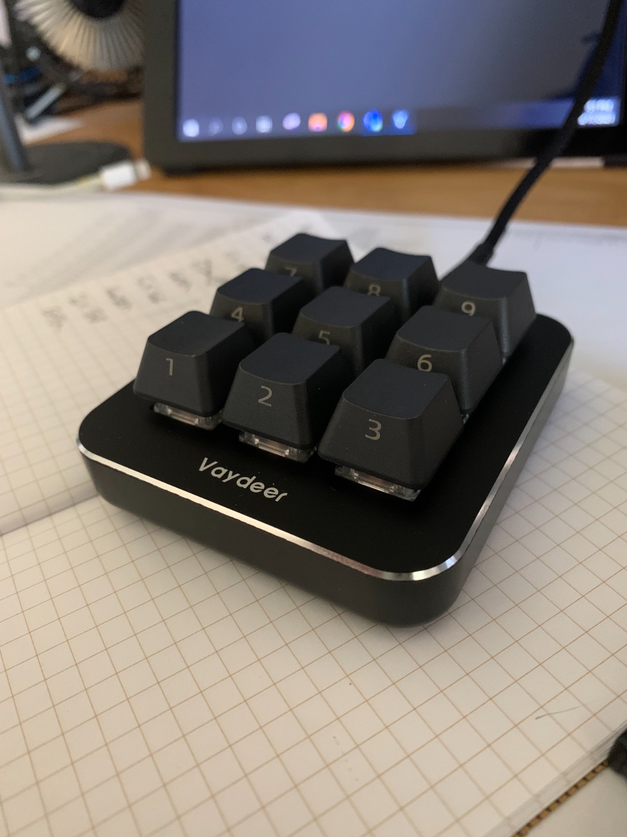 Mini One-Handed Mechanical Gaming Keyboard with 9 Fully Programmable ...