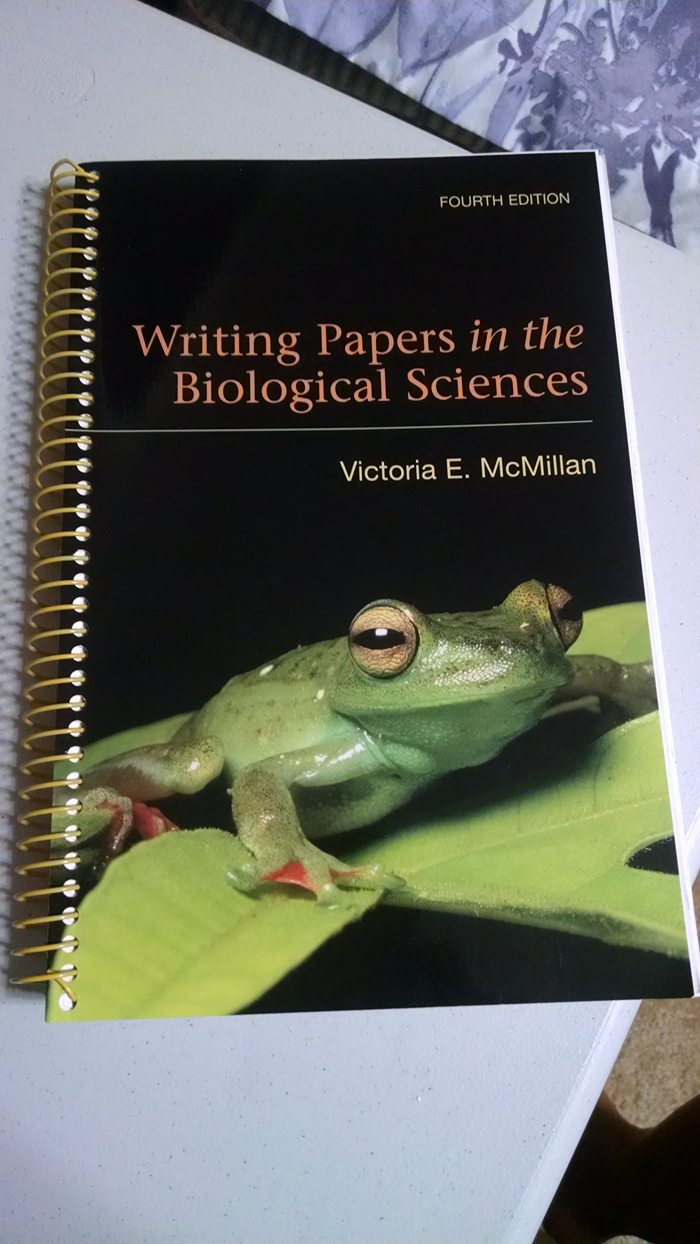 Amazon.com: Writing Papers in the Biological Sciences: 9780312440831 ...