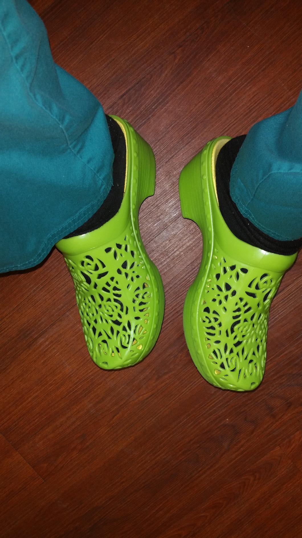 Amazon.com | Dansko Women's Pippa Clog,Summer Blue,40 EU/9.5-10 M US ...