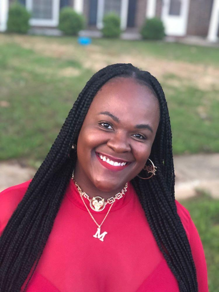 Amazon.com: Deetra La'Rue Benn: books, biography, latest update