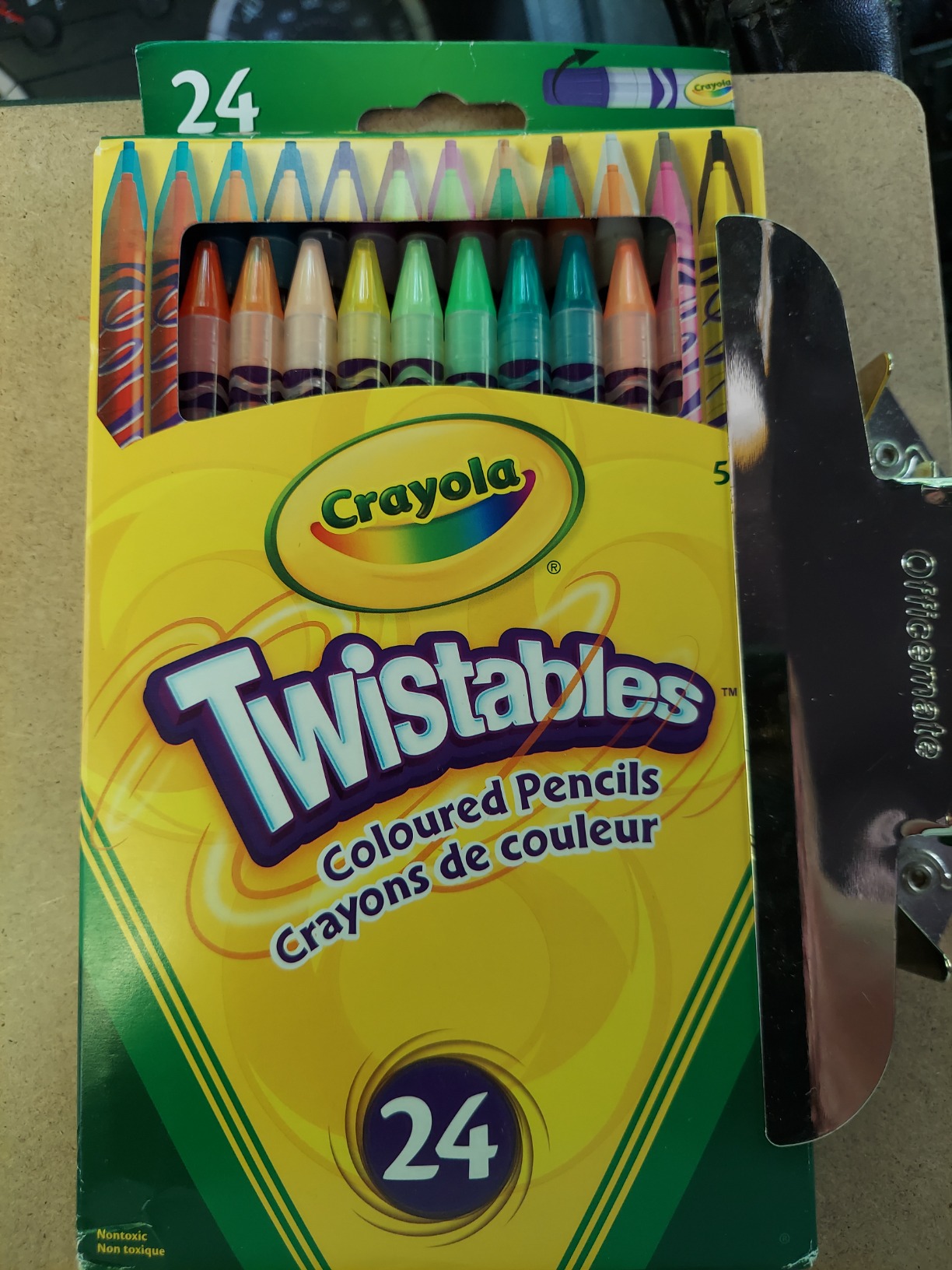 Amazon.com: CRAYOLA Twistables Colouring Crayons - Assorted Colours ...